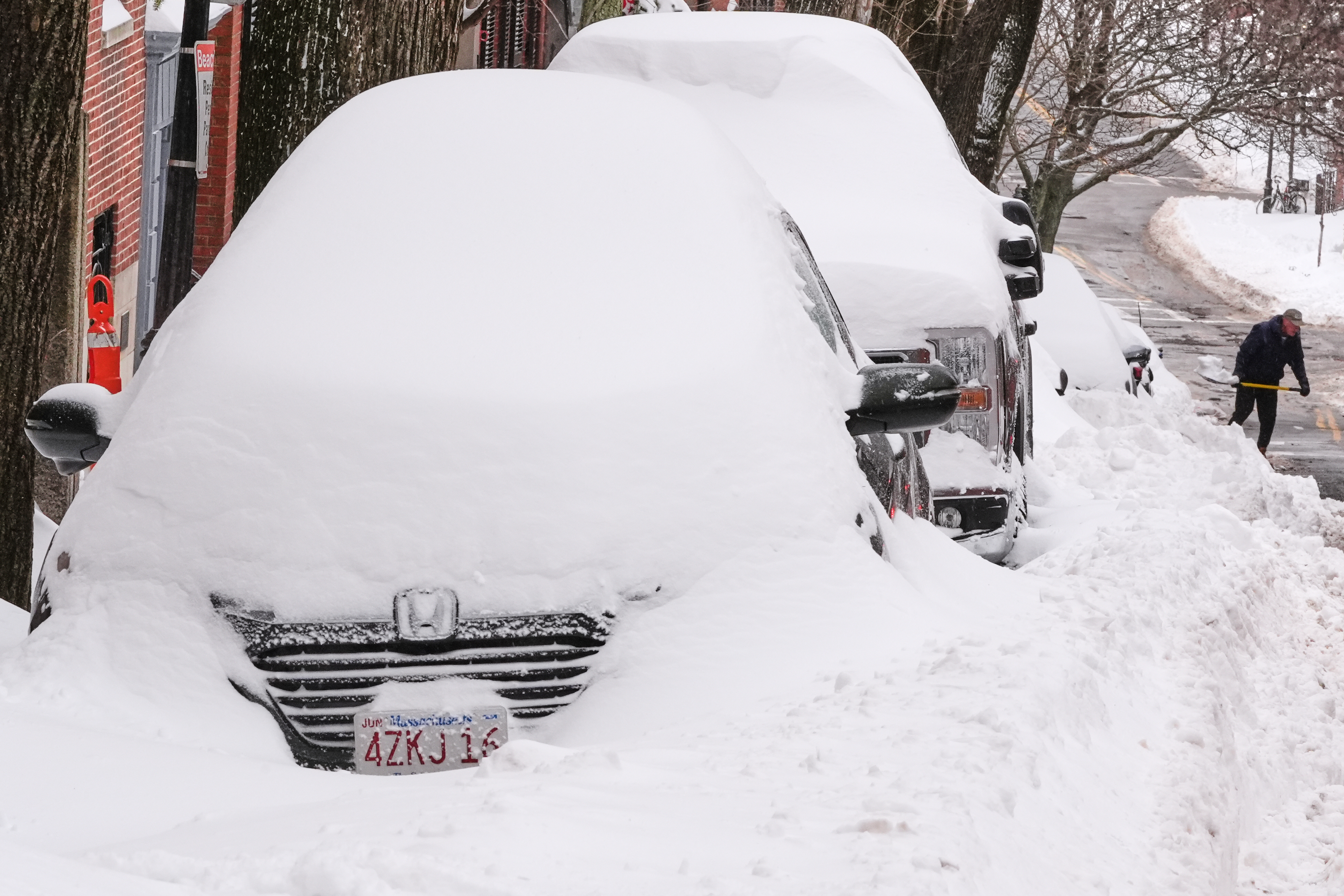 Northeast gets last brunt of winter storm that brought ice, snow, cold ...