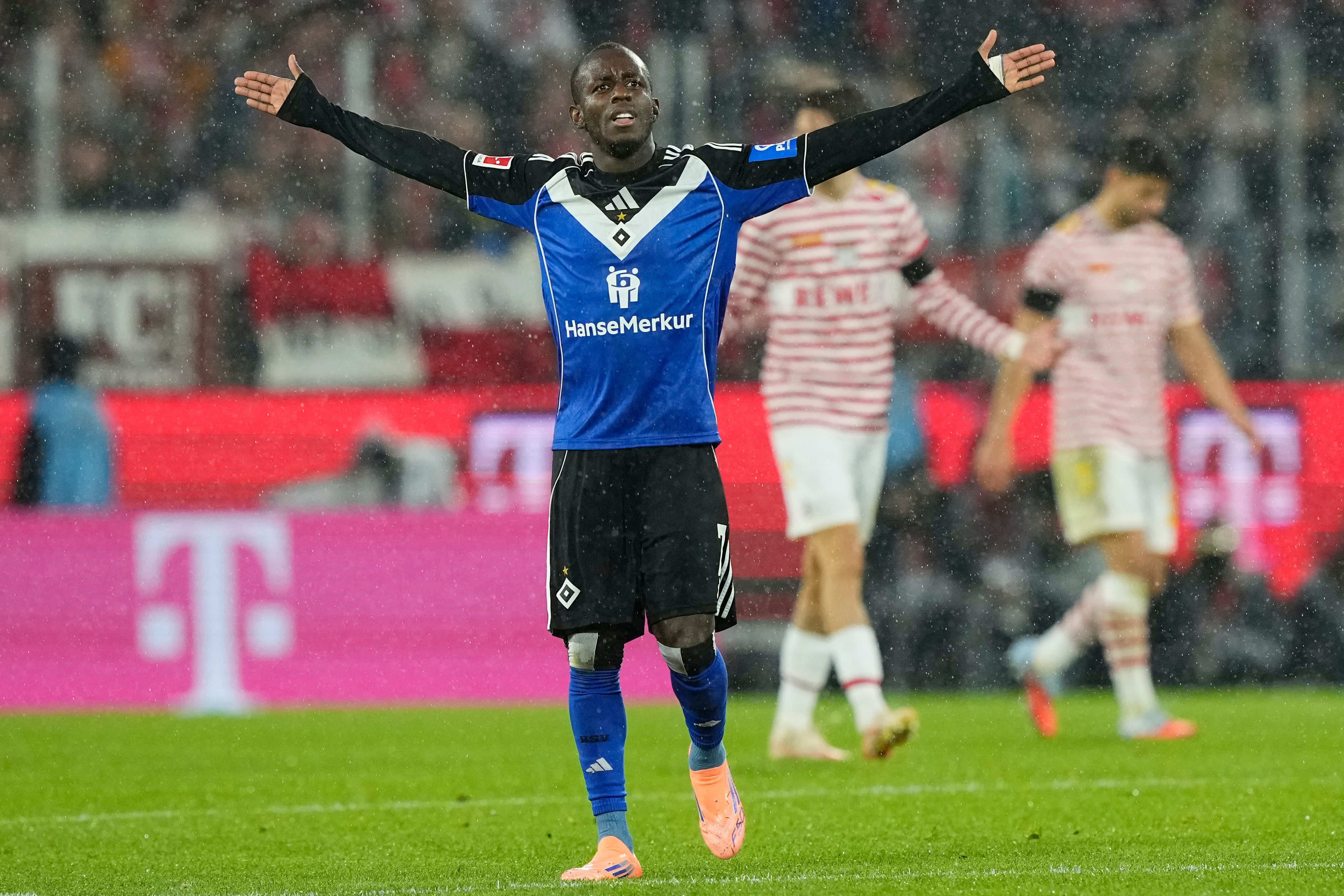 Hamburger SV winger Jean-Luc Dompé gets six-figure fine for drunk ...