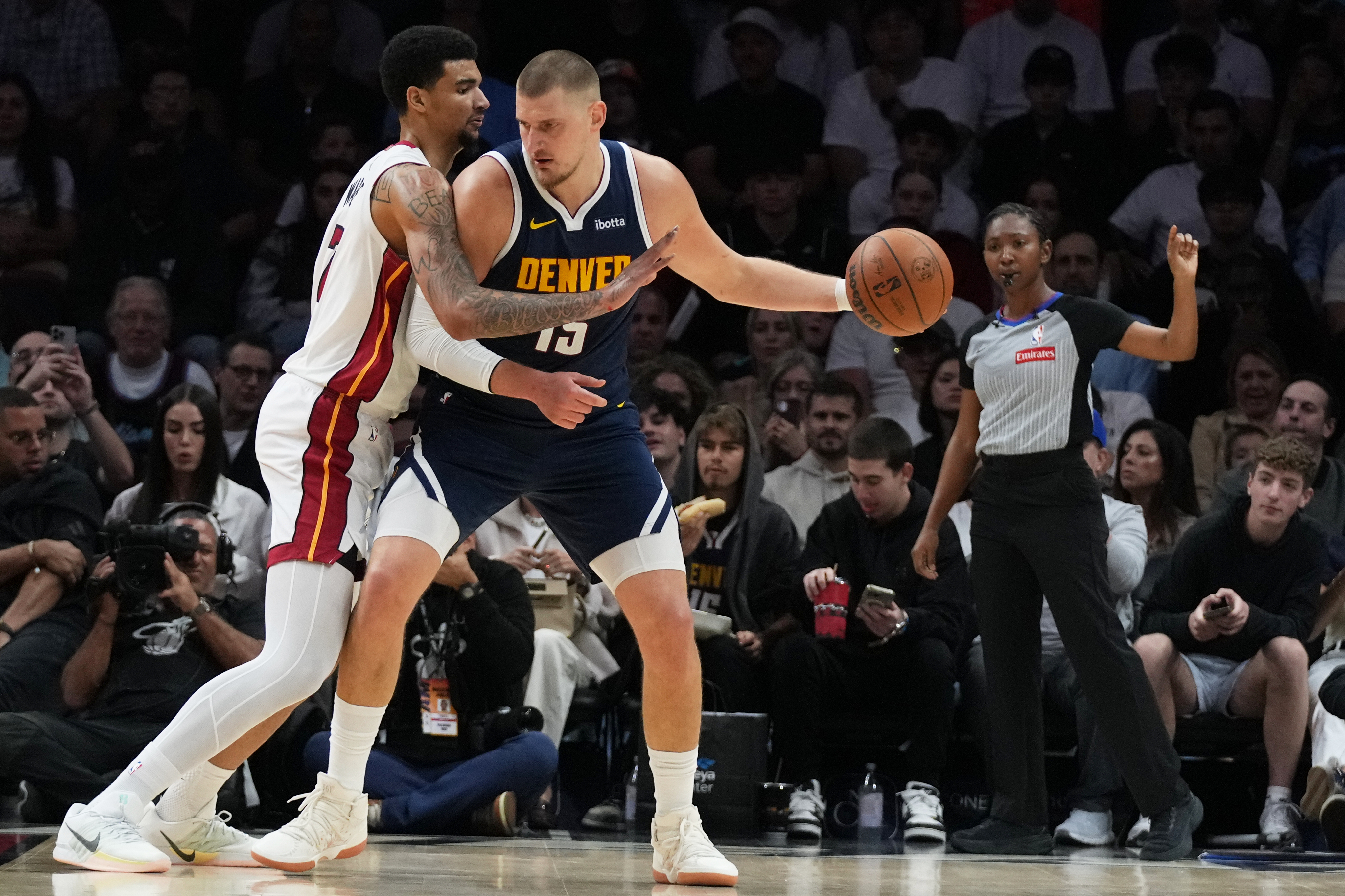 Nuggets star Nikola Jokic hyperextended his left knee and will be ...
