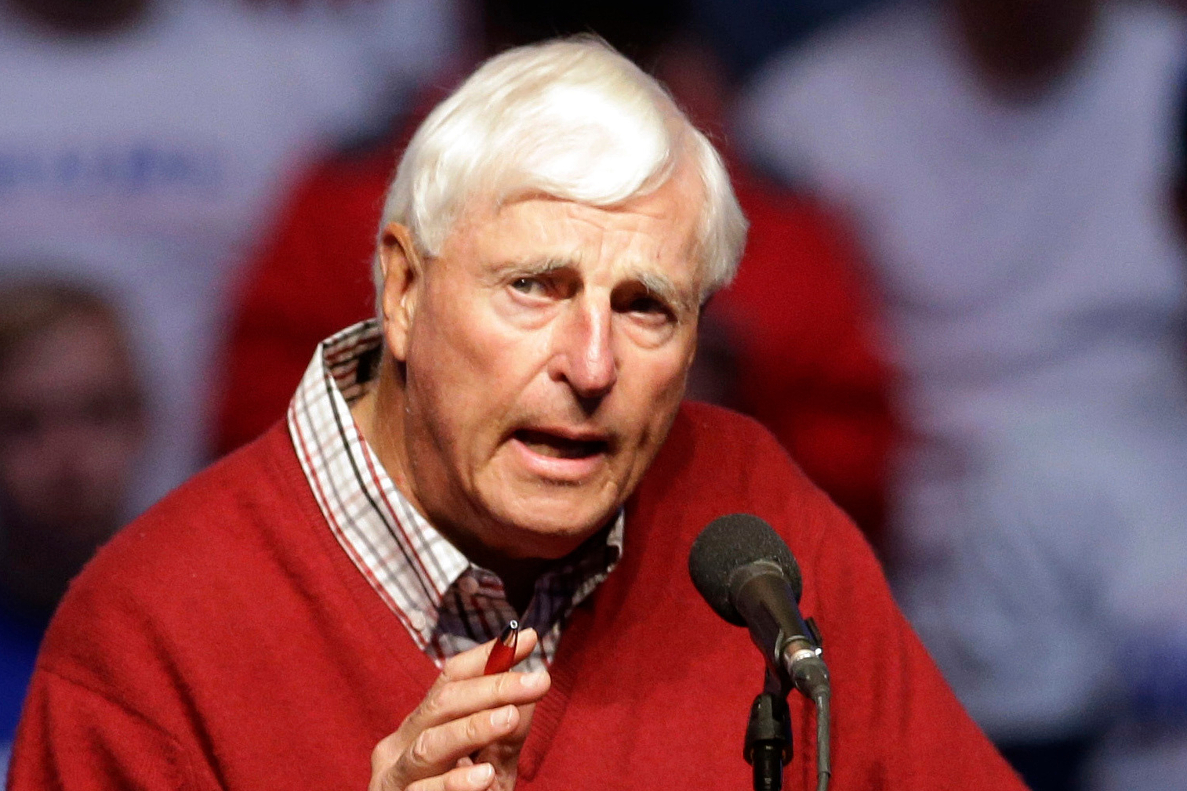 Indiana announces plans for a bronze statue of former coach Bob Knight ...