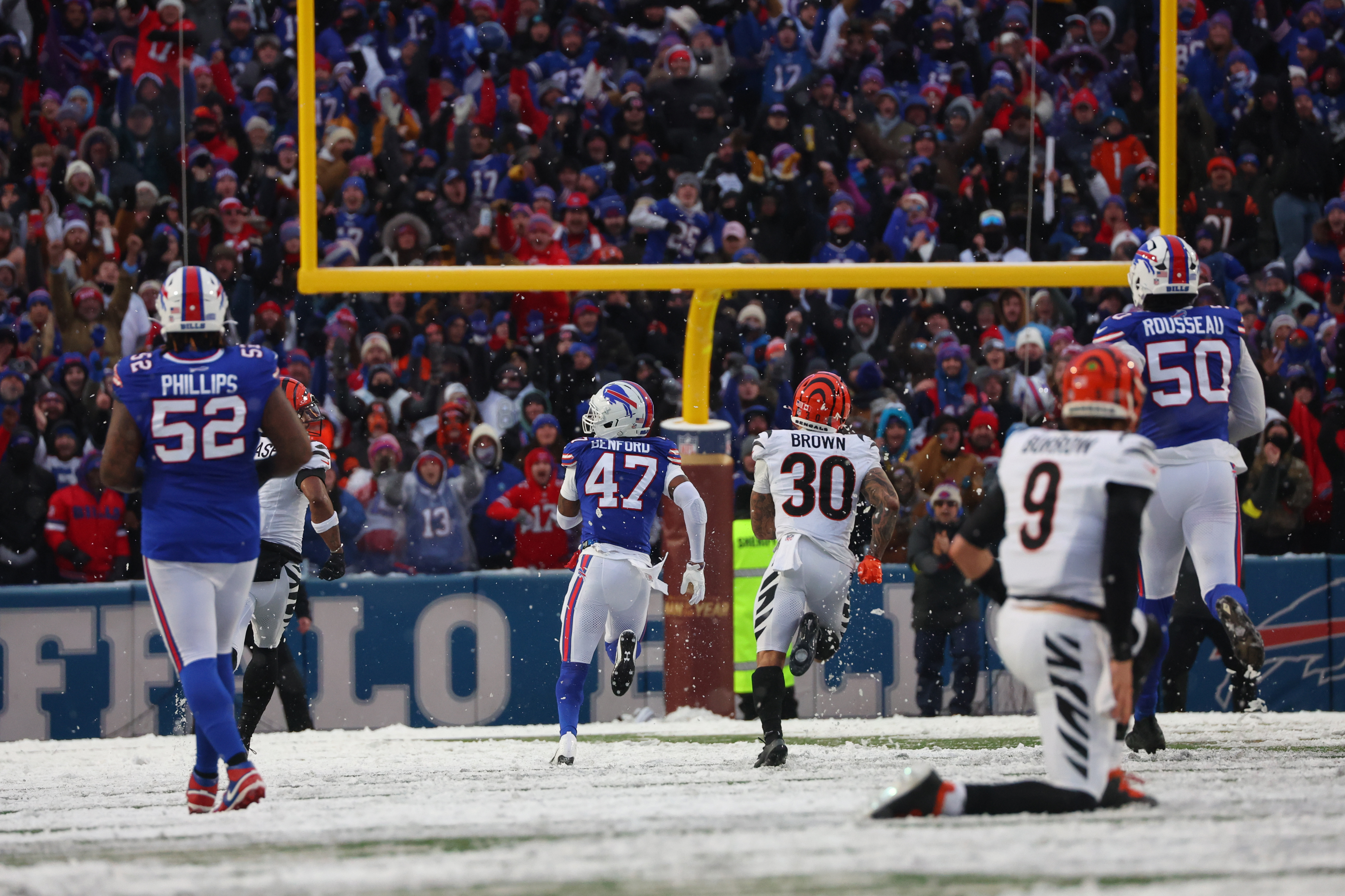 Bills rally for 39-34 win over Bengals thanks to Josh Allen's 4 TDs ...