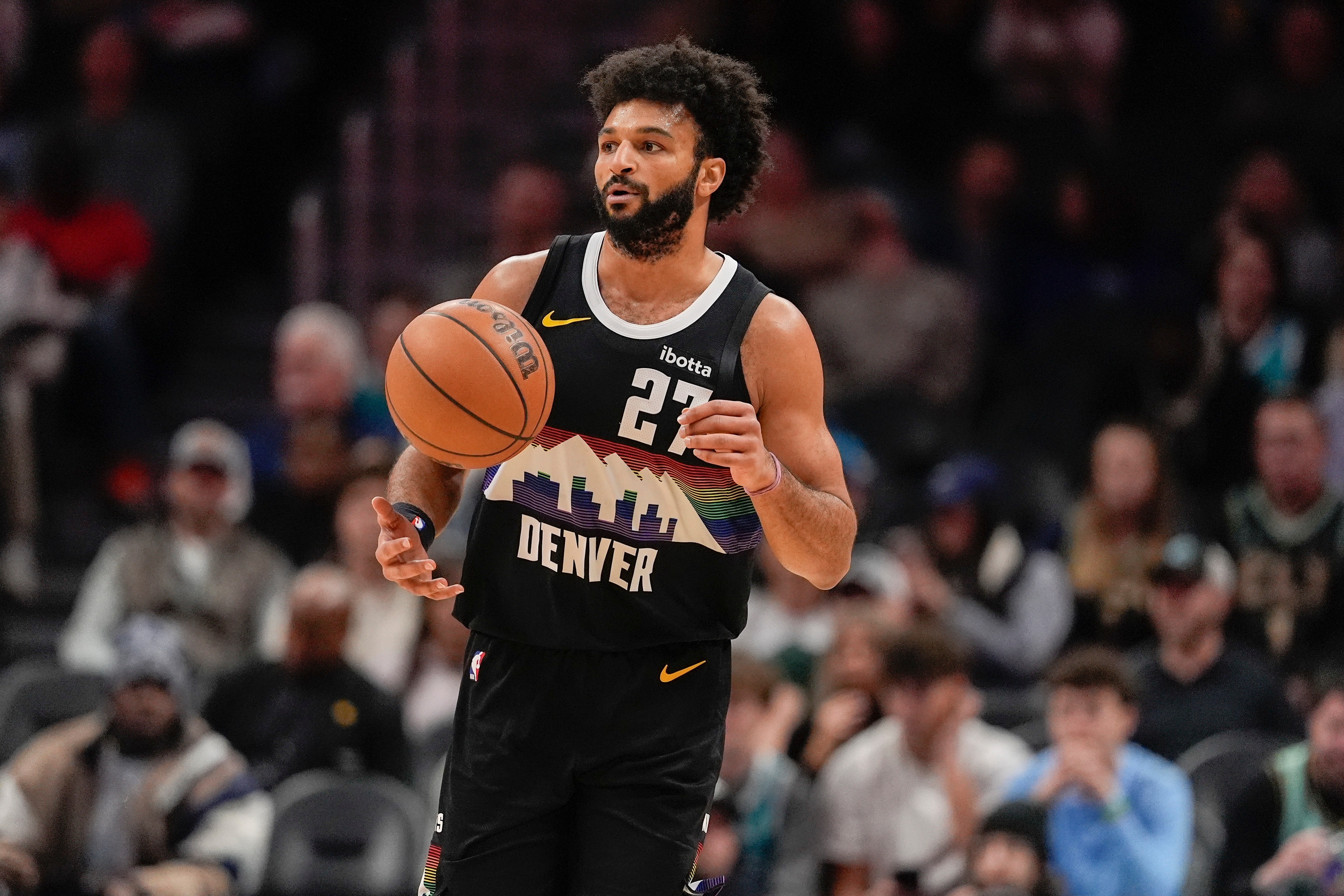 Murray scores 34 points as Nuggets beat Hornets | 9news.com