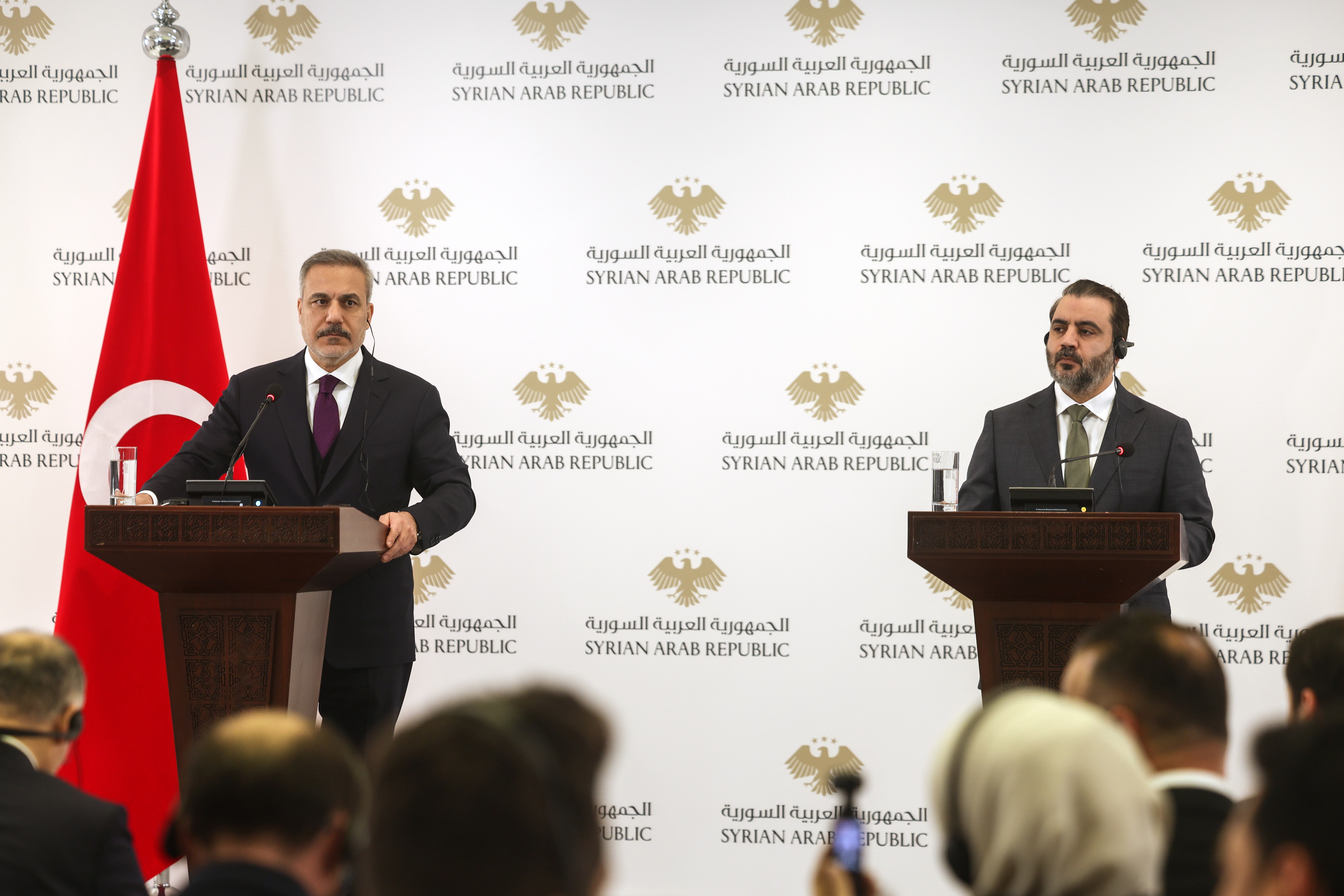 Turkey's top officials visit Syria as deadline for Kurdish integration ...