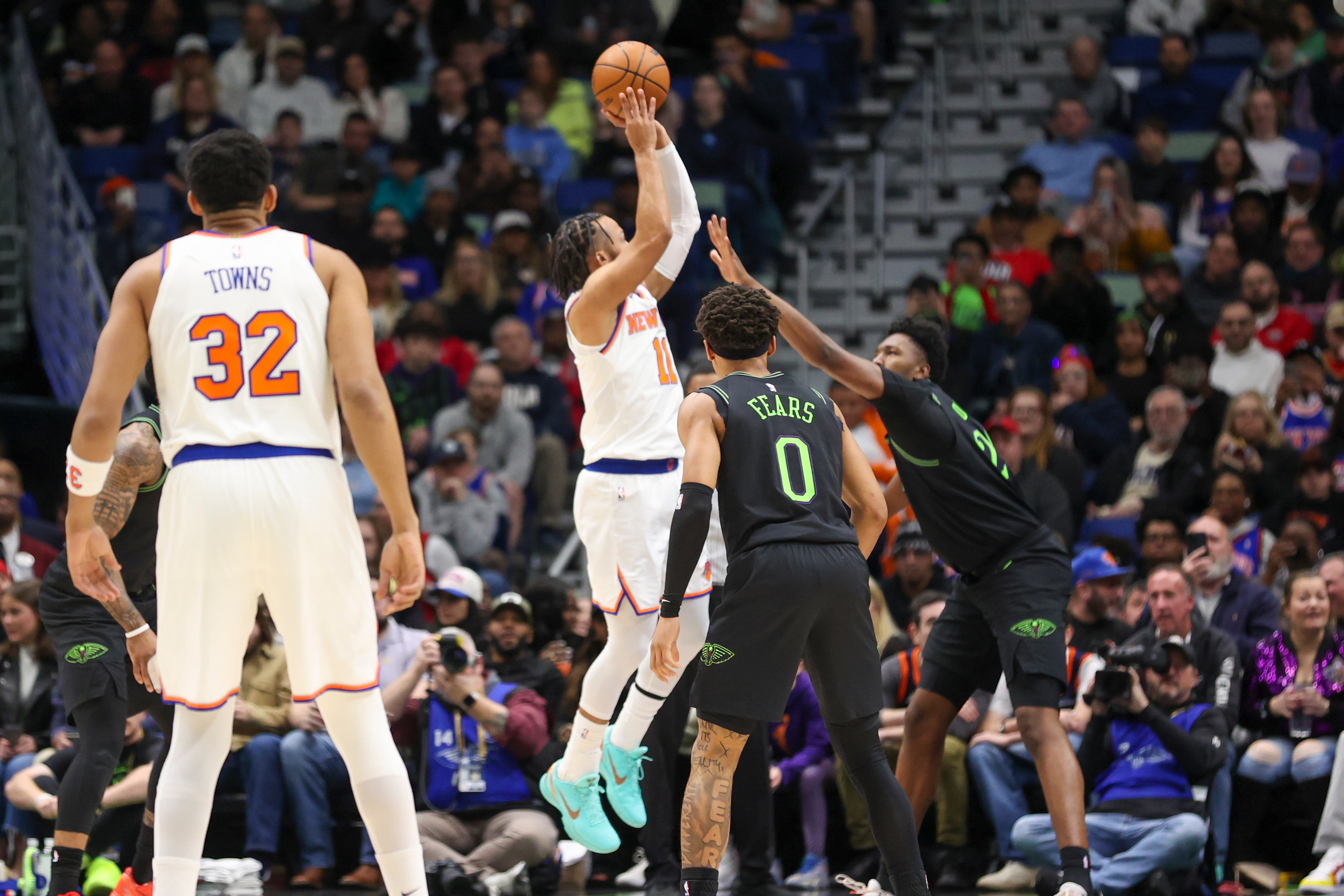 Brunson's double-double helps the Knicks outlast Zion Williamson and ...