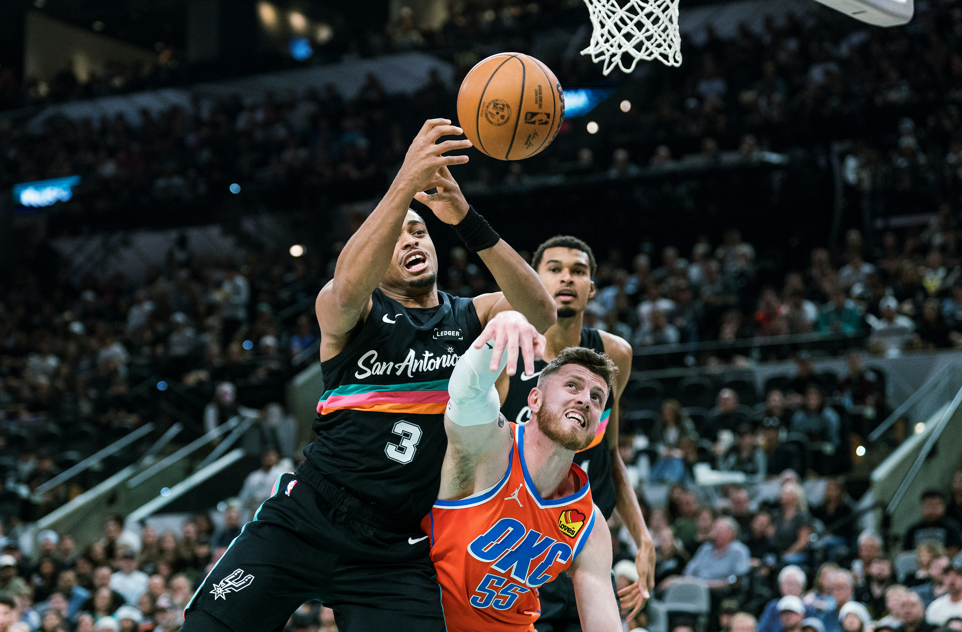 Spurs Beat Thunder For Second Time In 10 Days Storming To 130 110