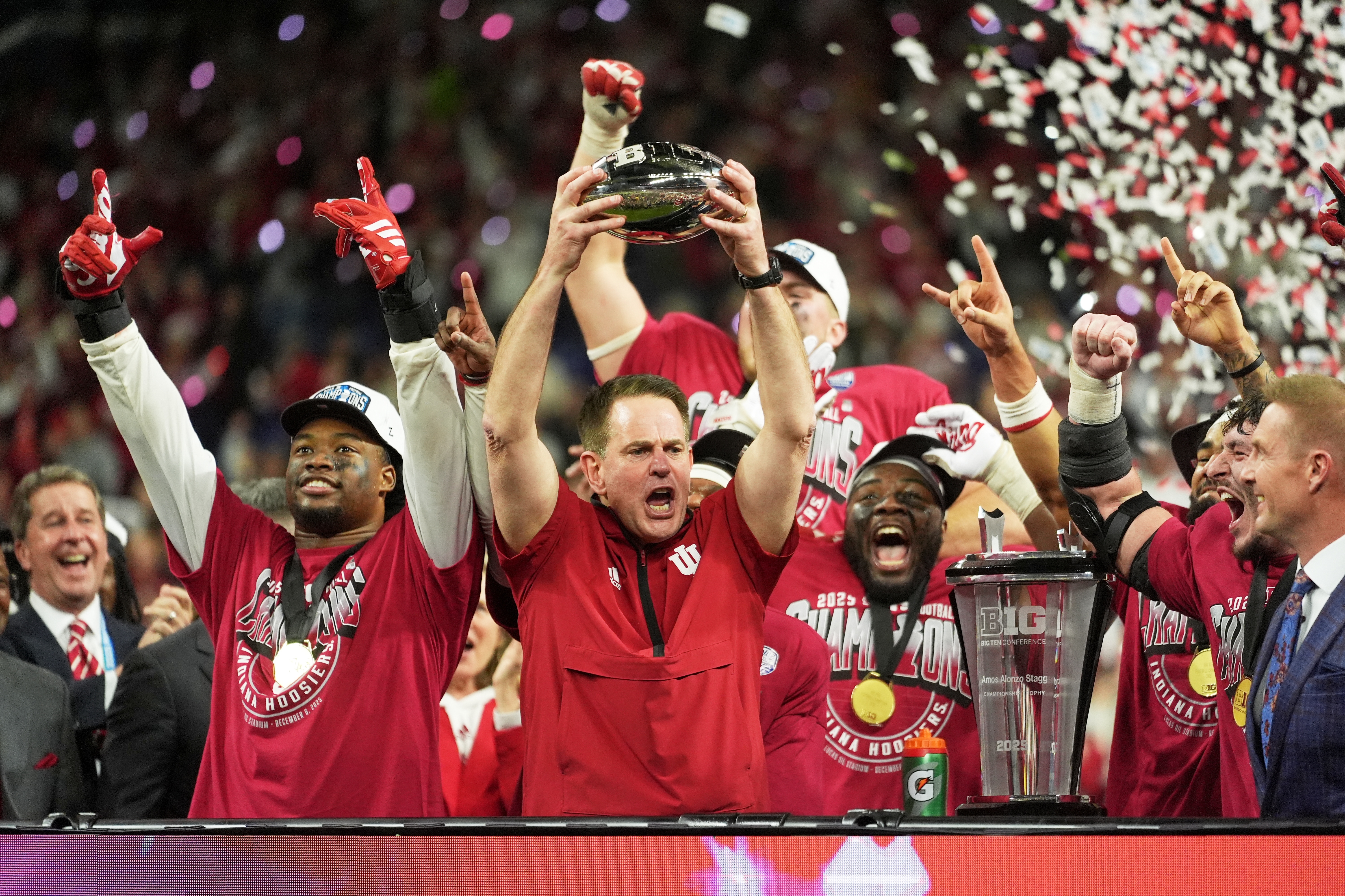 No. 2 Indiana caps Cignetti's incredible turnaround by beating No. 1 ...