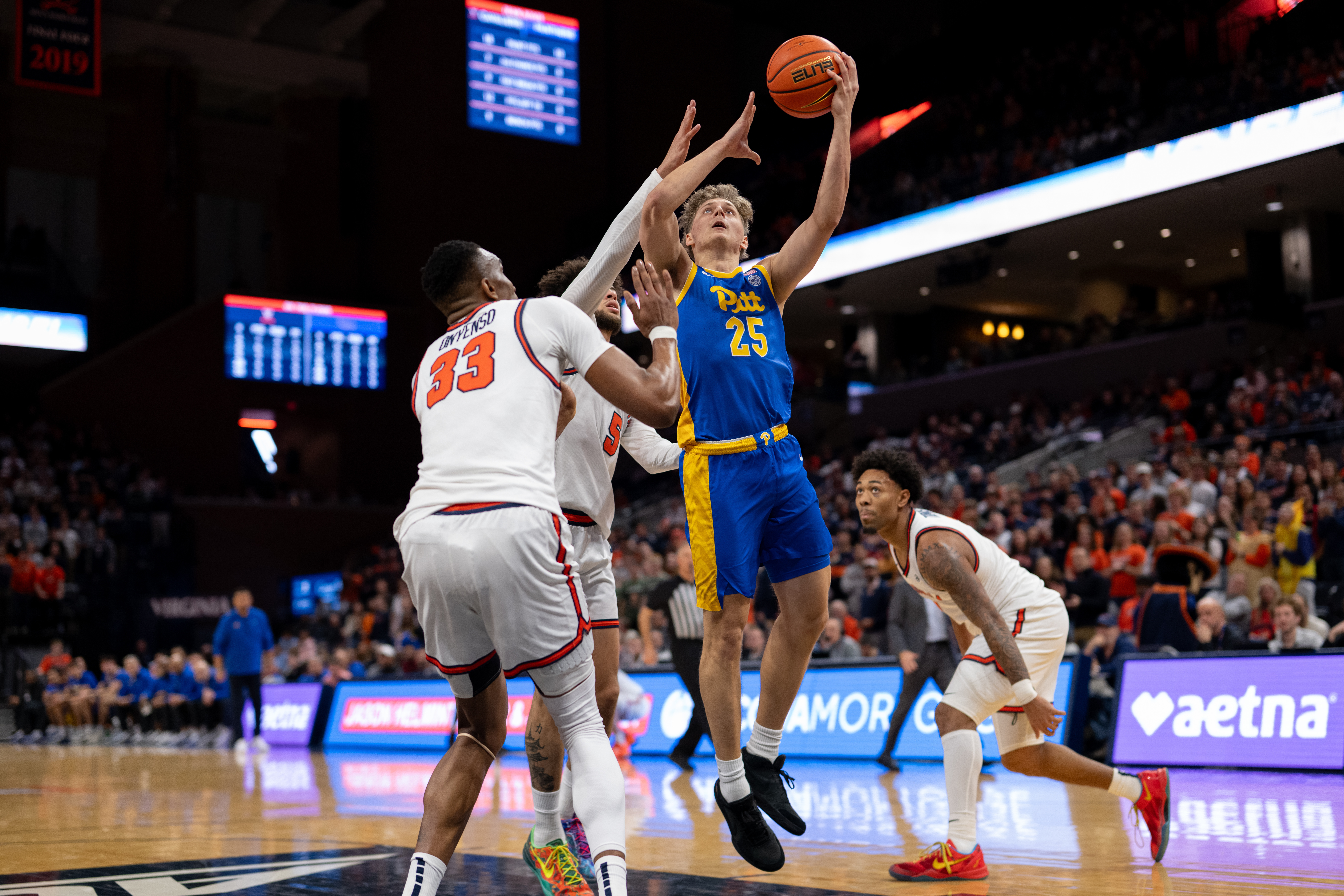 Sam Lewis, Thijs De Ridder lead No. 18 Virginia to 67-47 win over Pitt ...