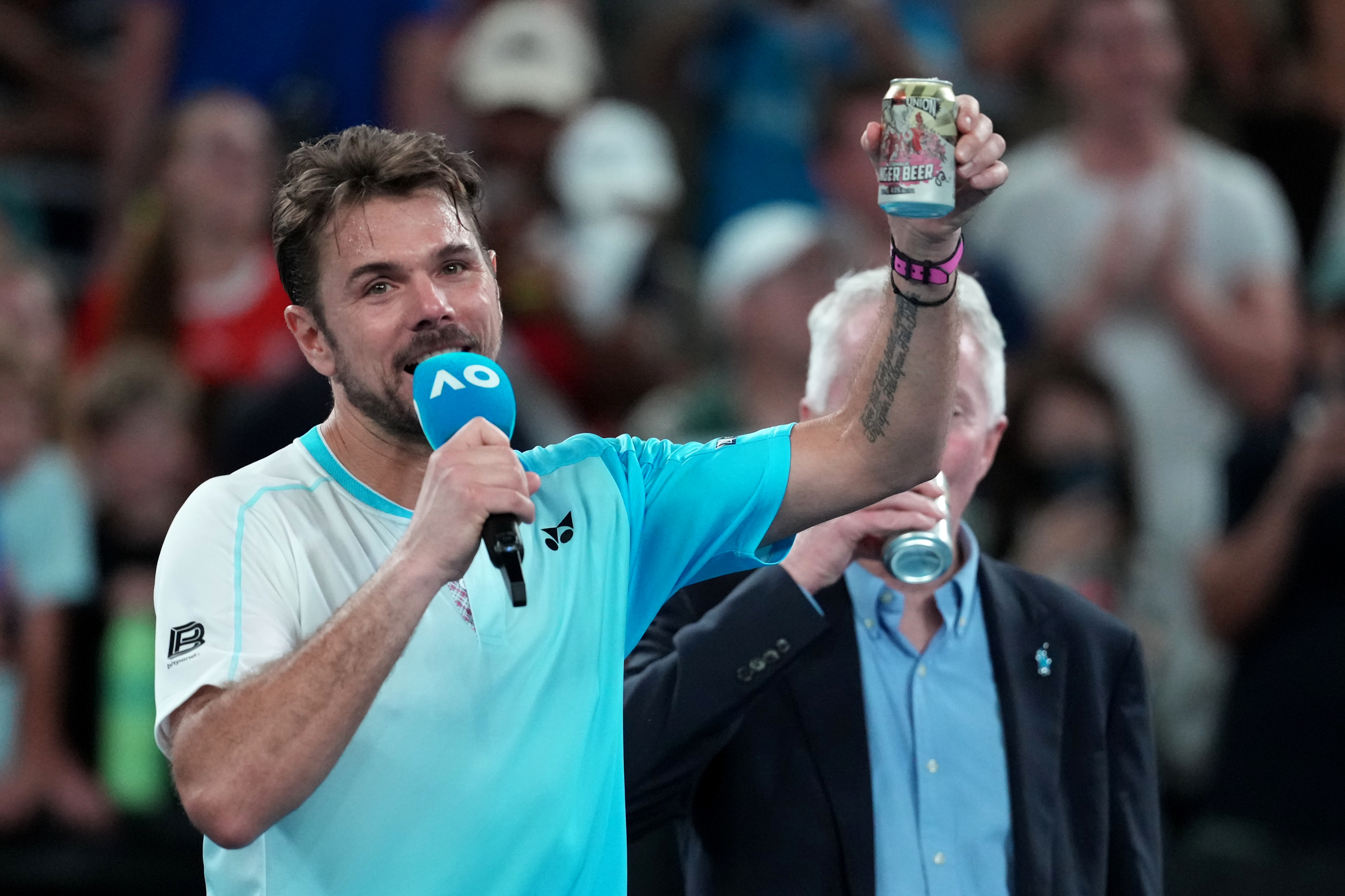 Cheers! Stan Wawrinka bids farewell at Australian Open with beers and ...