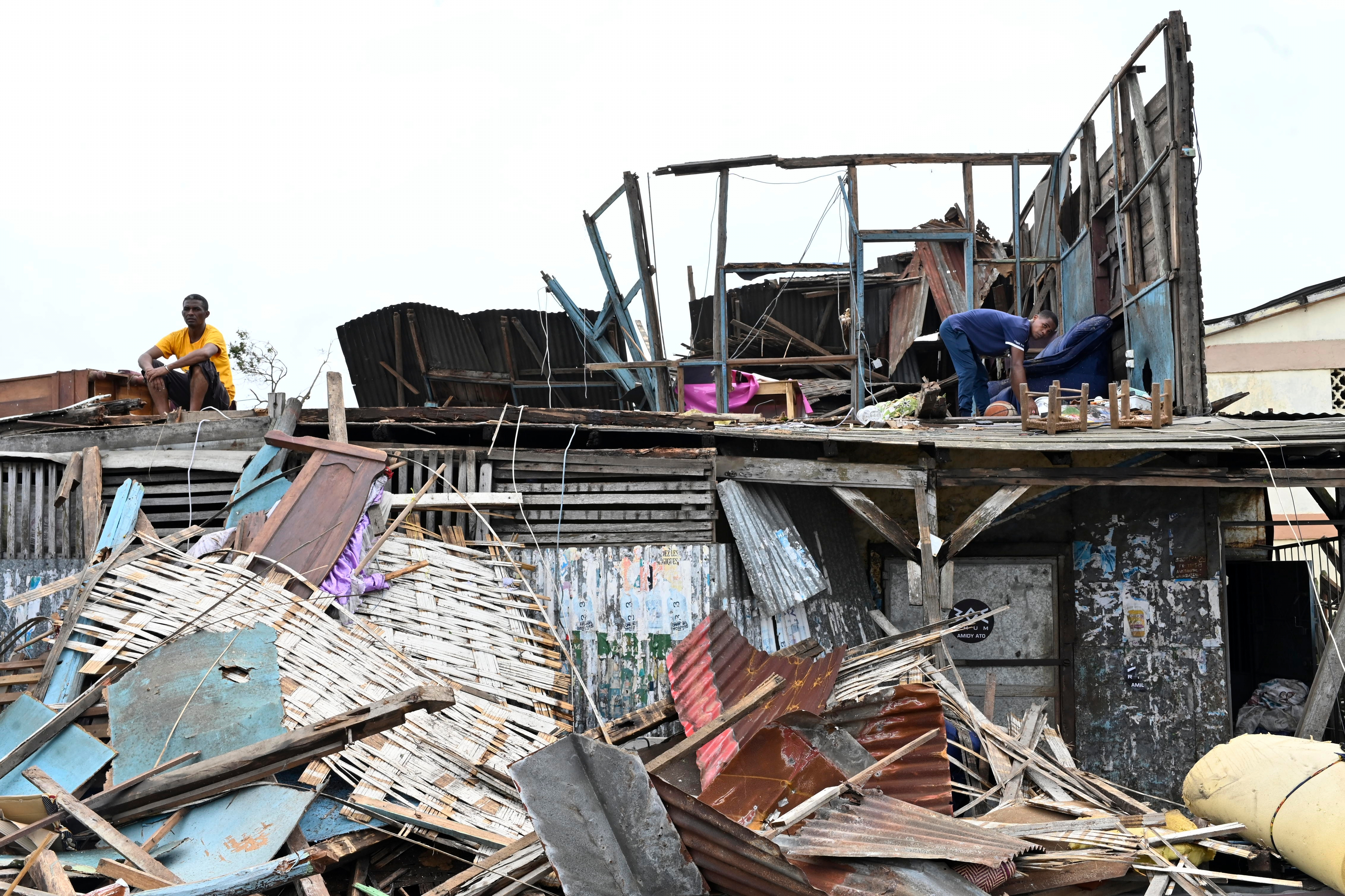 Cyclone Gezani leaves 36 dead and thousands of homes destroyed in ...