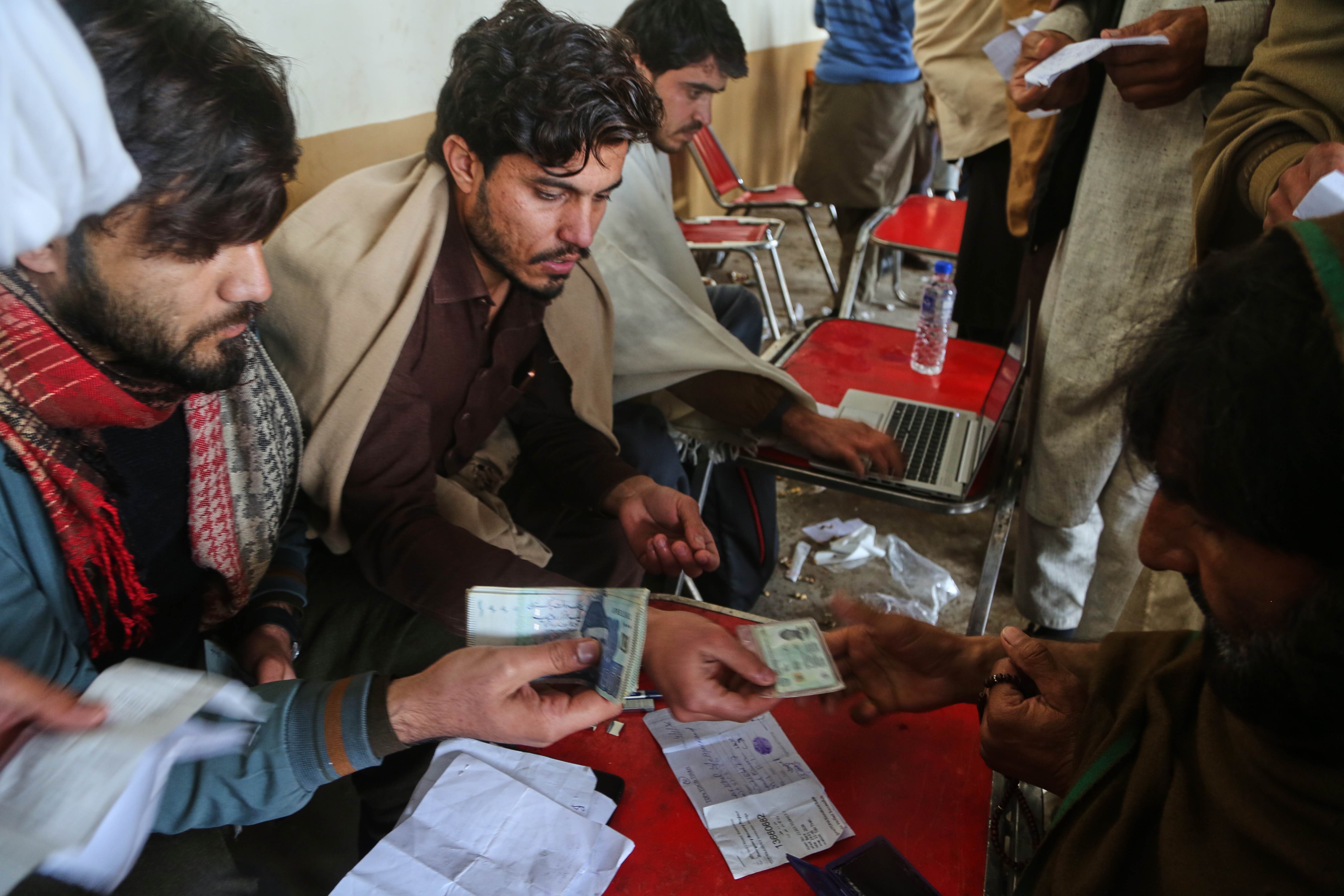 Tens of thousands flee northwest Pakistan over fears of impending ...