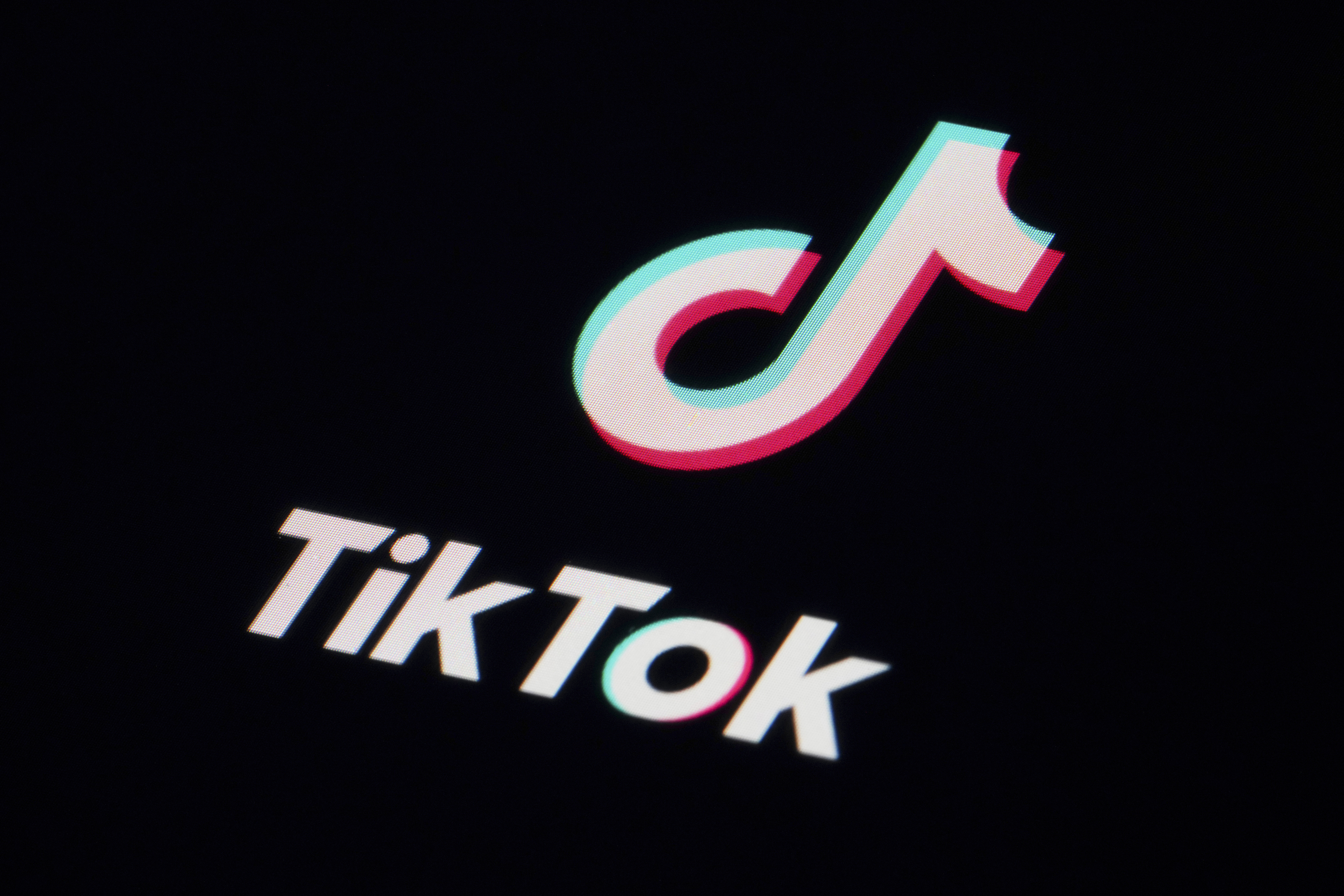 TikTok finalizes deal to form new American version of the app | kgw.com