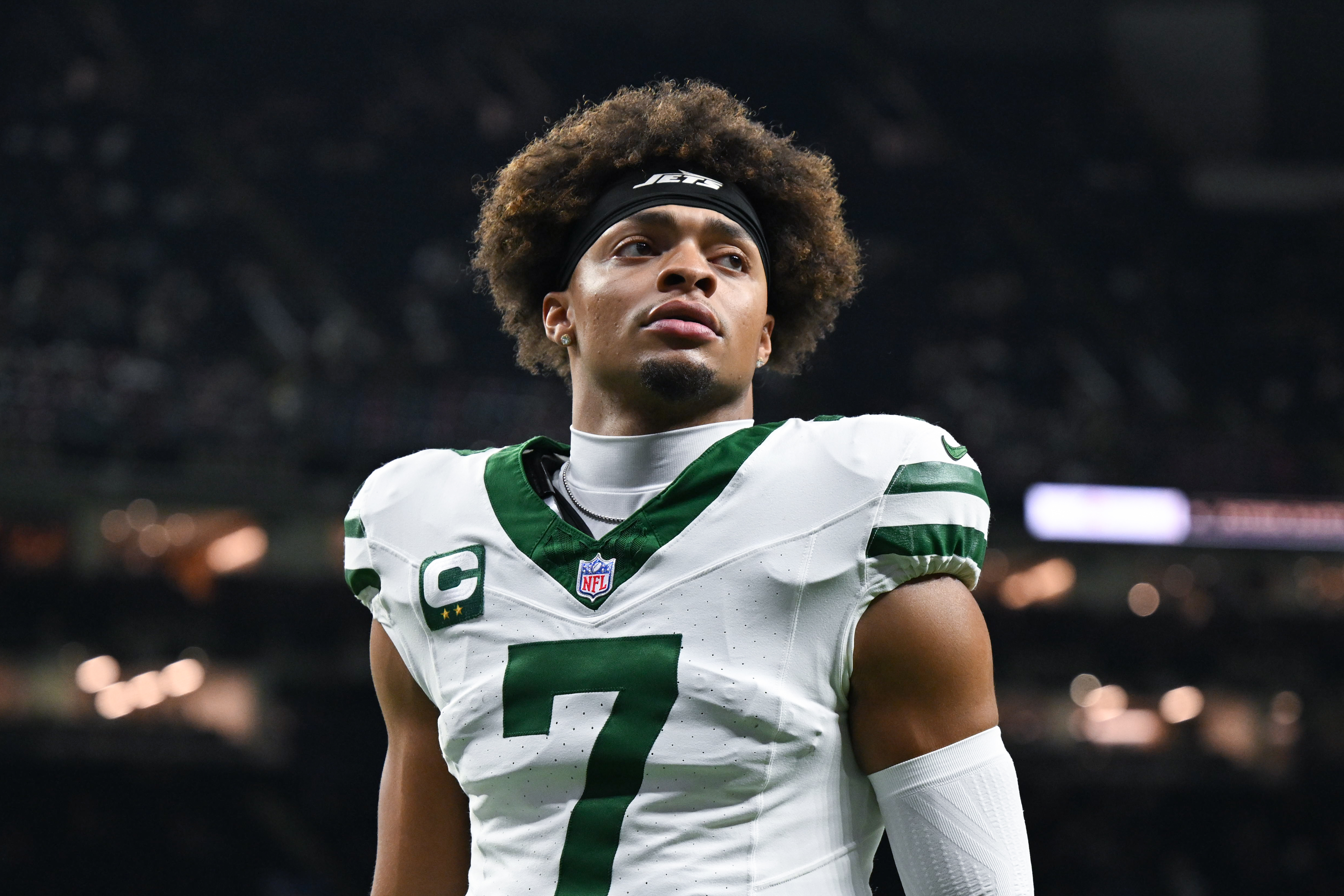 Jets placing QB Justin Fields on injured reserve, ending disappointing ...