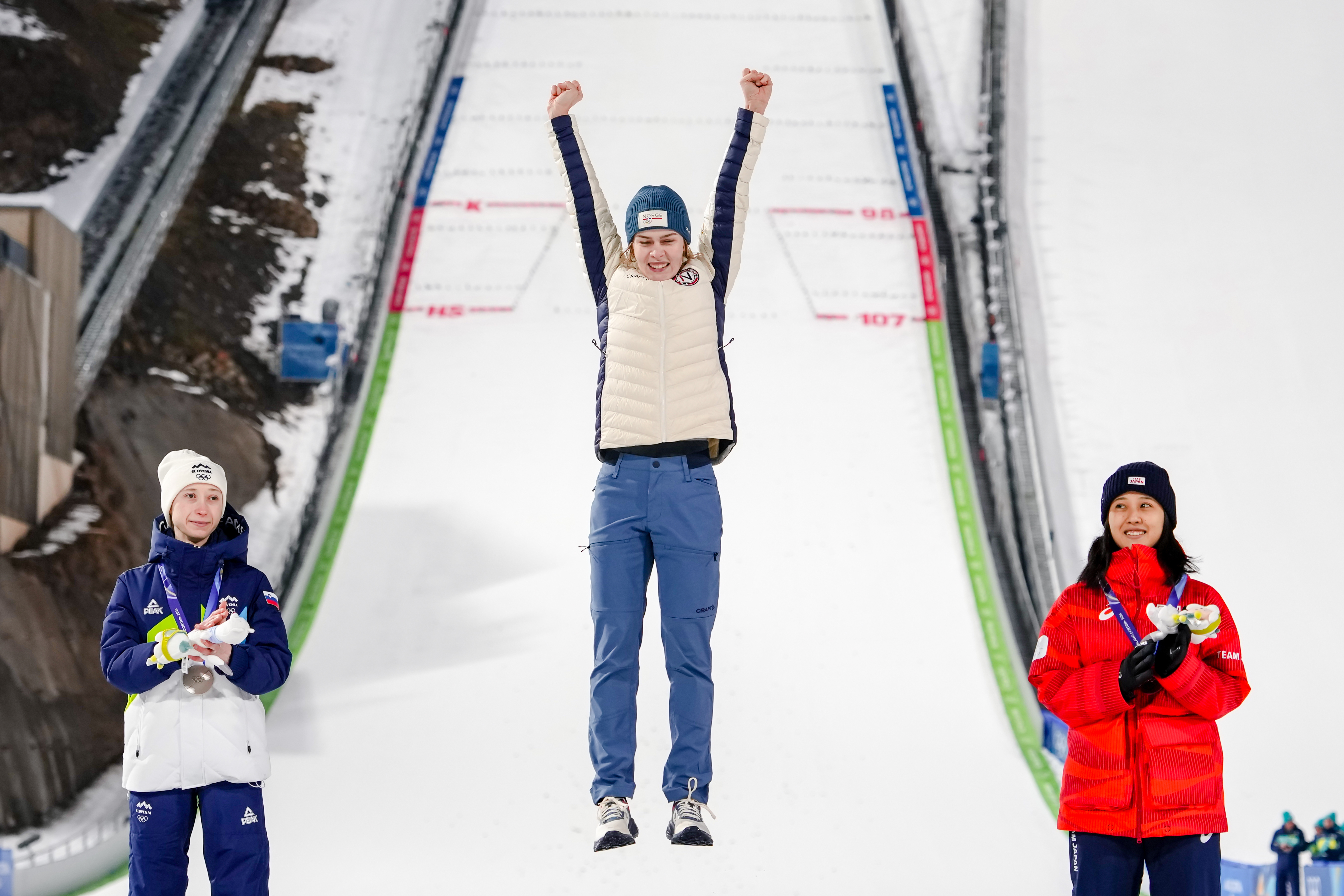 Anna Odine Stroem of Norway wins gold in women's Olympic ski jumping ...