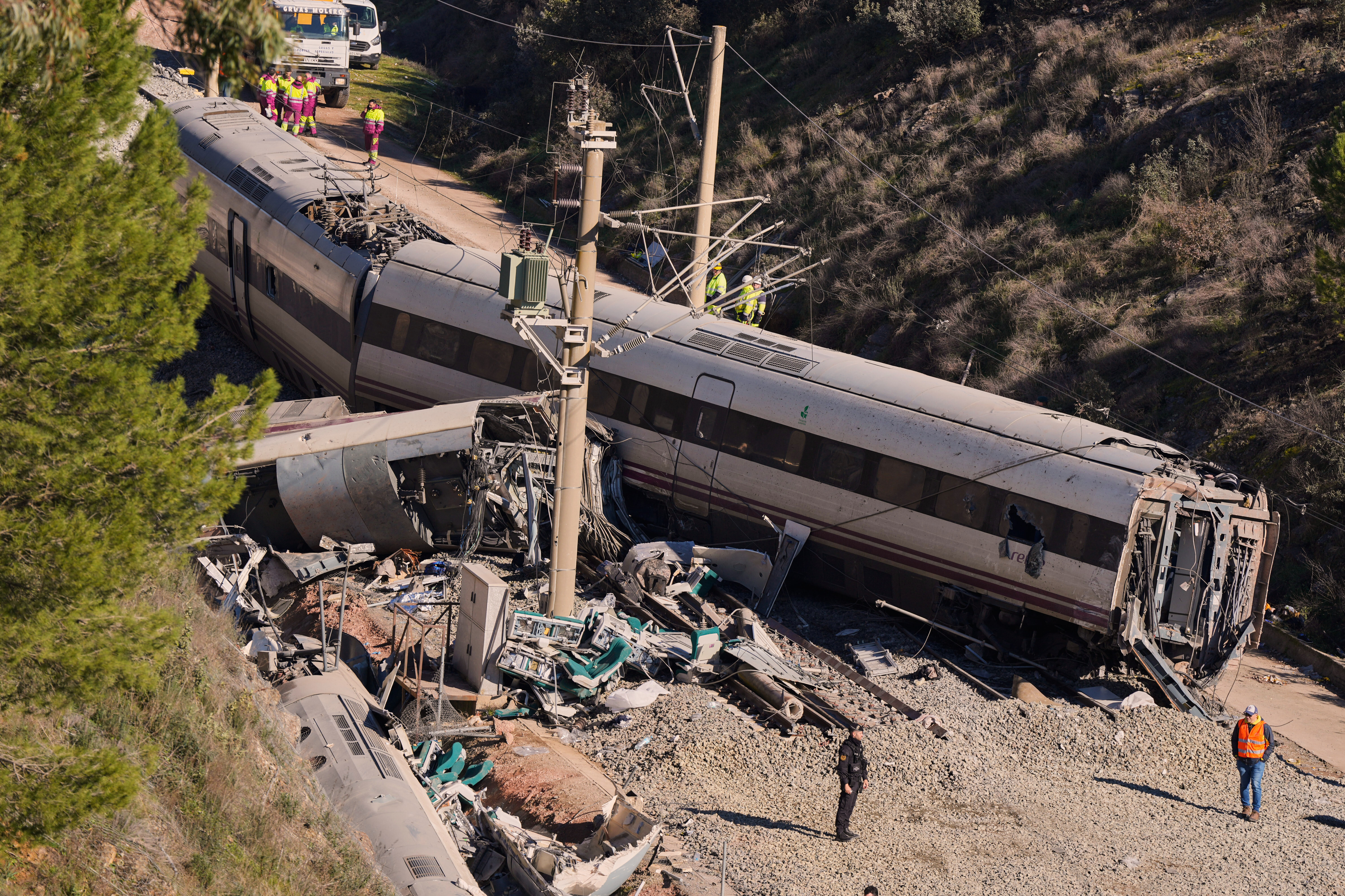 Deadly wreck is the first blight on Spain's leading high-speed rail ...