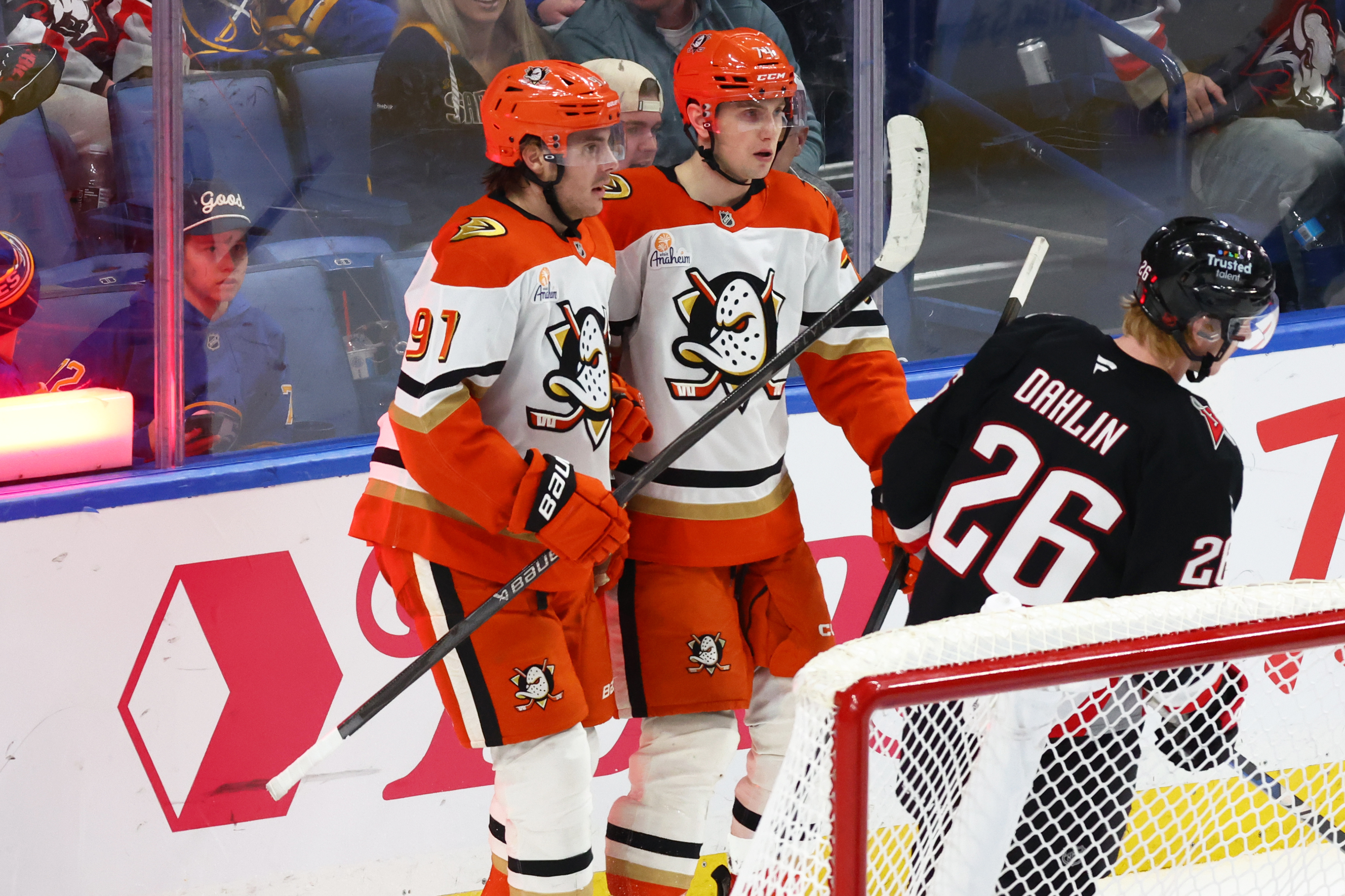 Ducks' Leo Carlsson out 3-5 weeks with thigh injury, threatening his ...