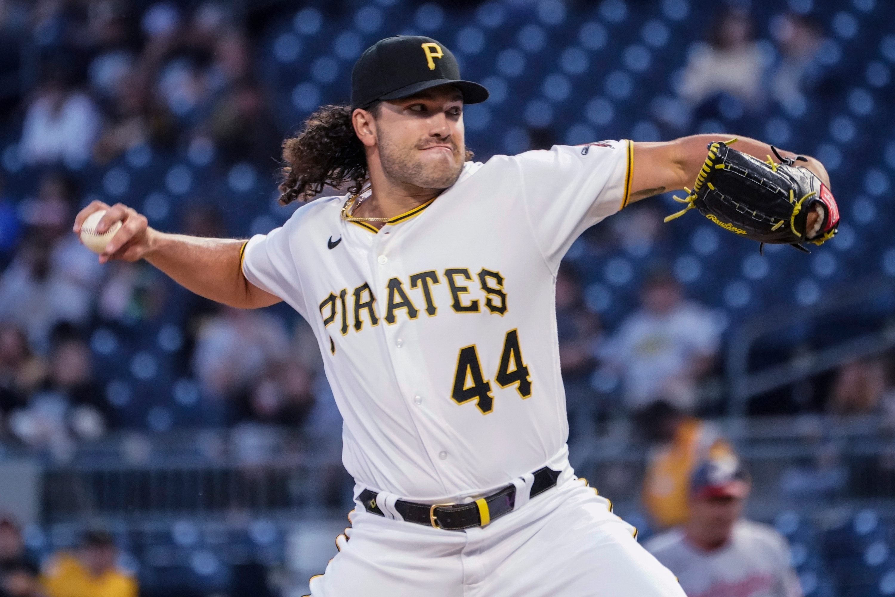 Right-hander Cody Ponce, AL champion Blue Jays finalize a $30 million ...