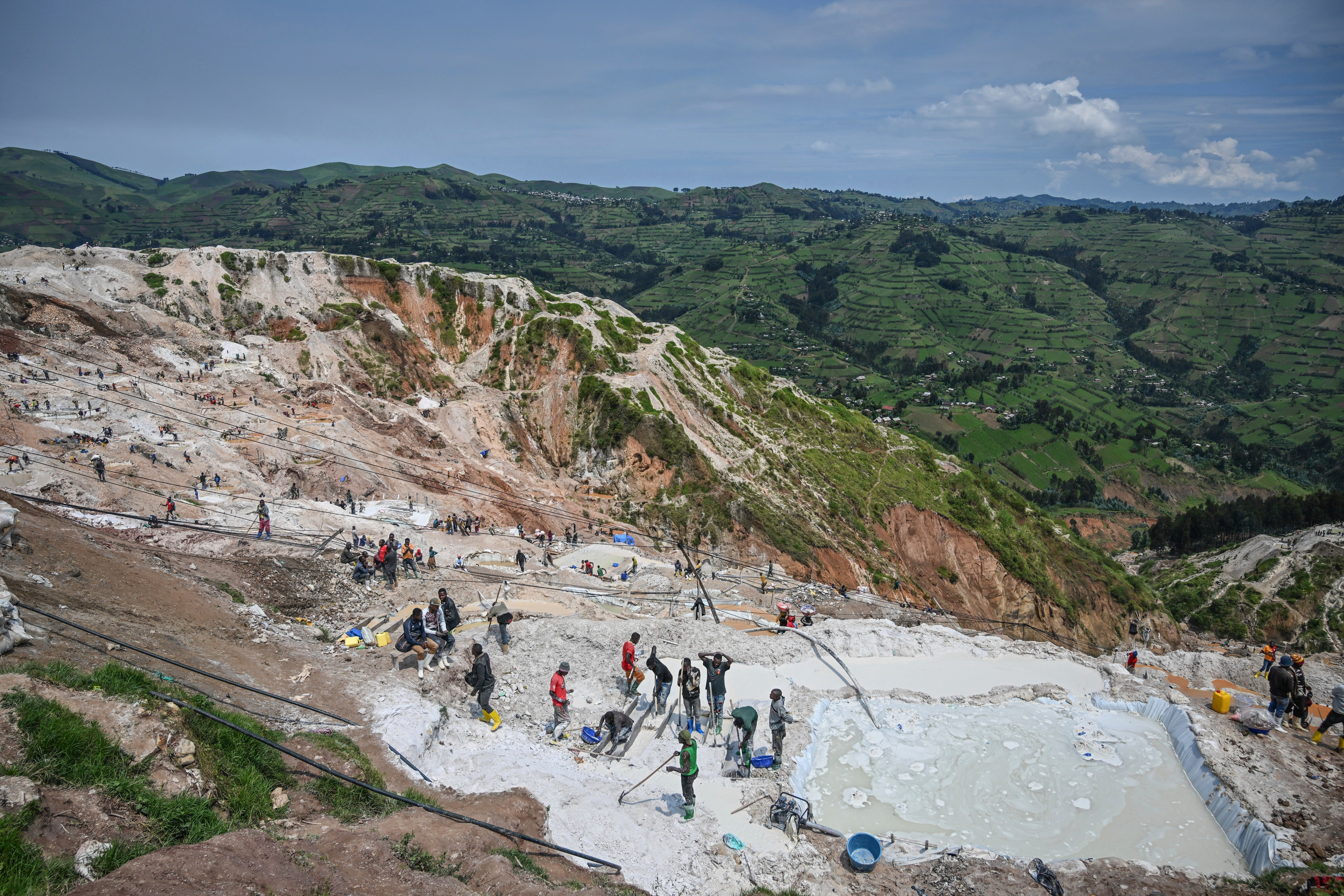 At least 200 killed in coltan mine collapse in eastern Congo, rebel ...