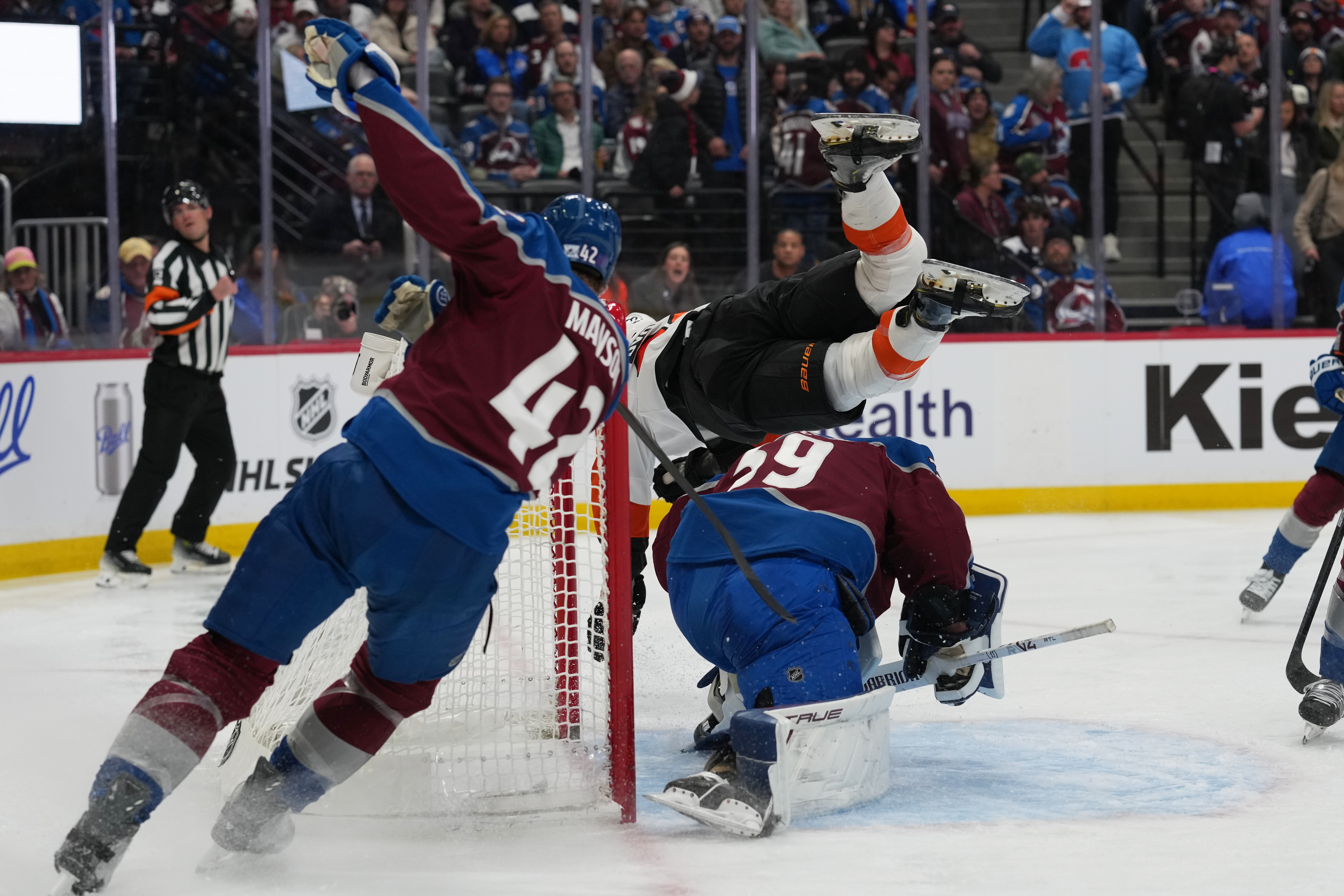 Tippett has 2nd career hat trick, Flyers beat NHL-leading Avs 7-3 ...