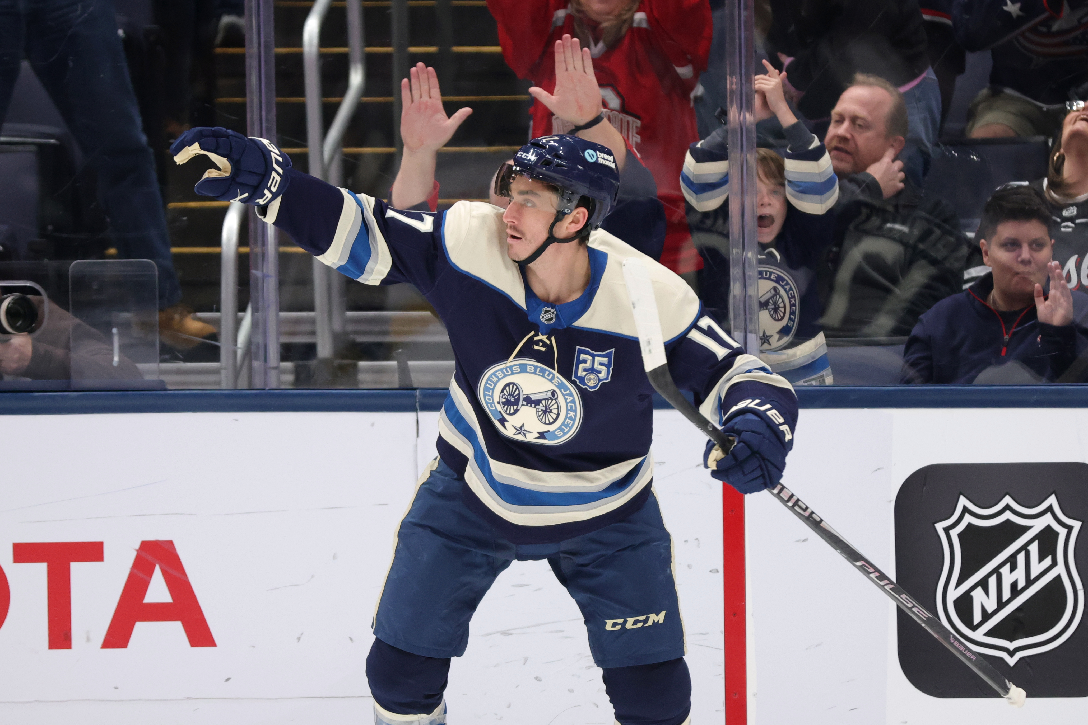 Marchment’s hat trick lifts Blue Jackets past Lightning 8-5 ...