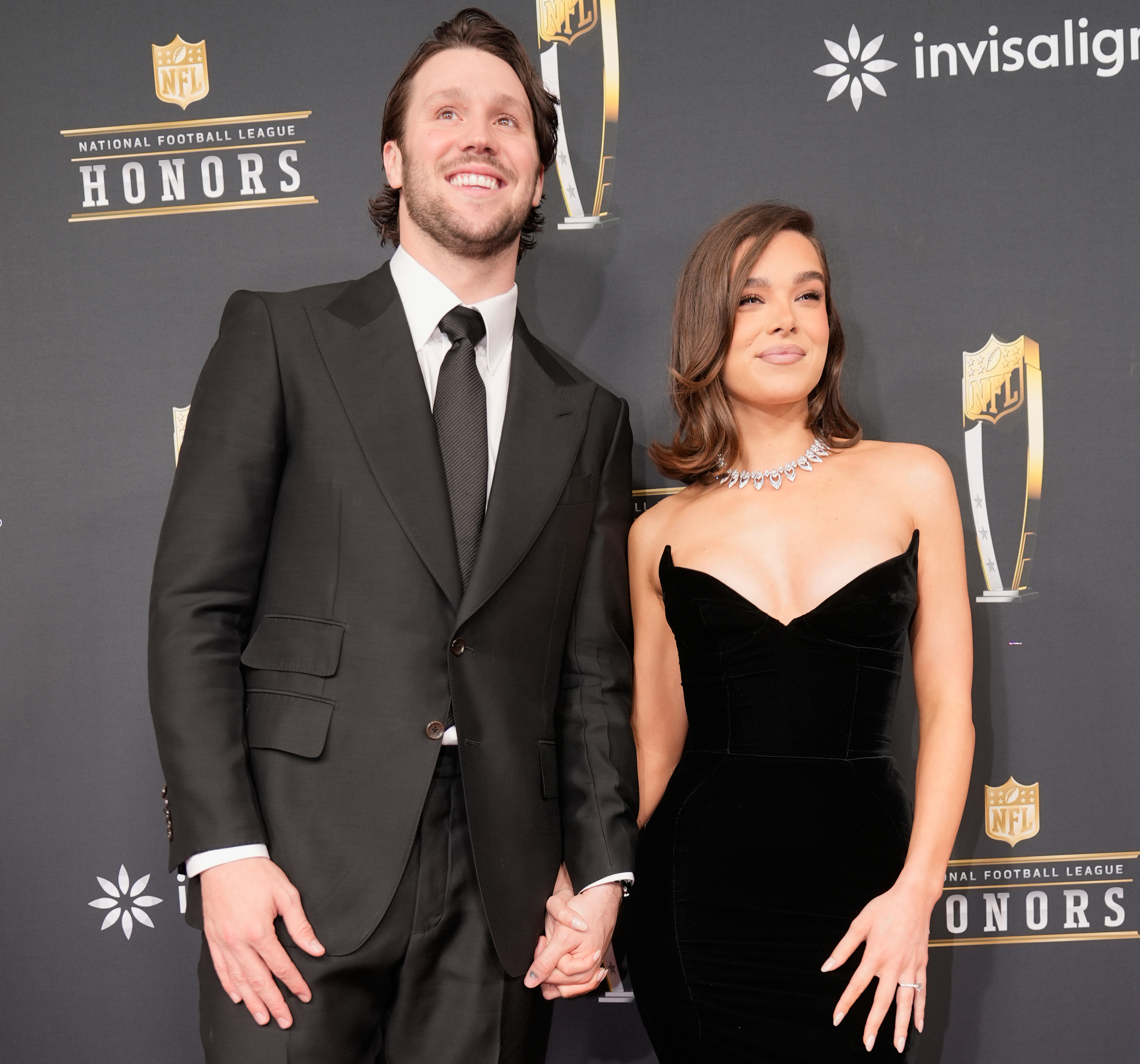 Hailee Steinfeld and NFL husband Josh Allen are expecting their first ...