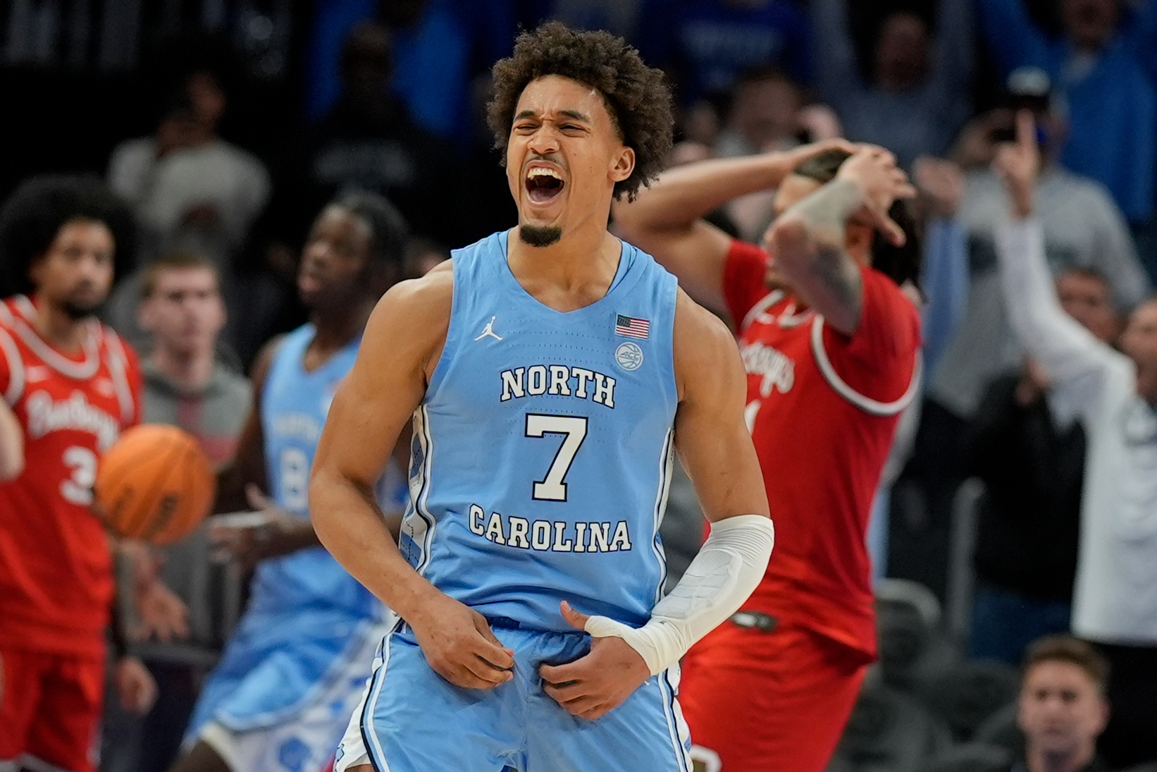 Seth Trimble returns from broken arm to set up winning basket in UNC's ...