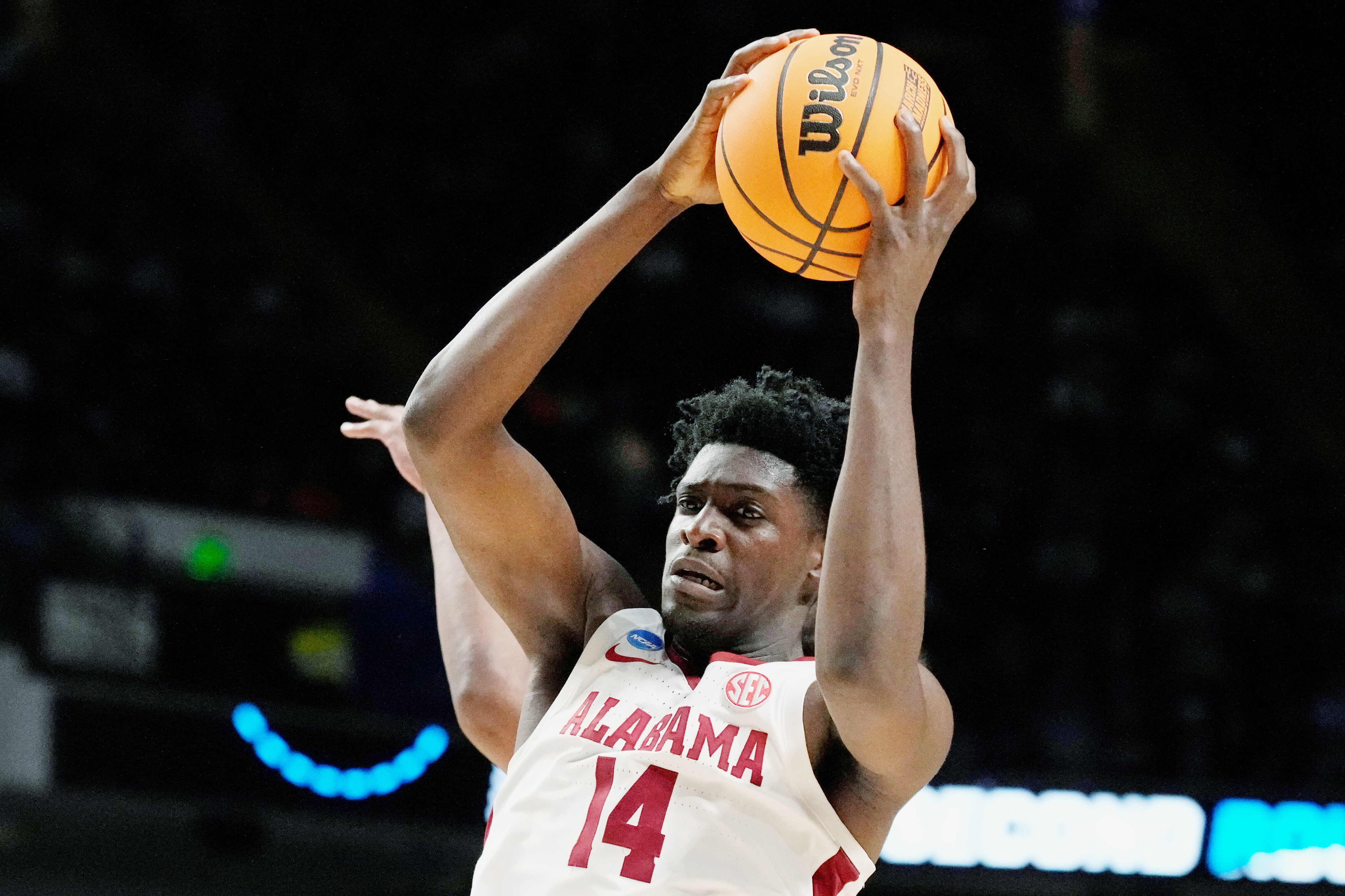 Charles Bediako makes quick impact for No. 17 Alabama in his return to ...