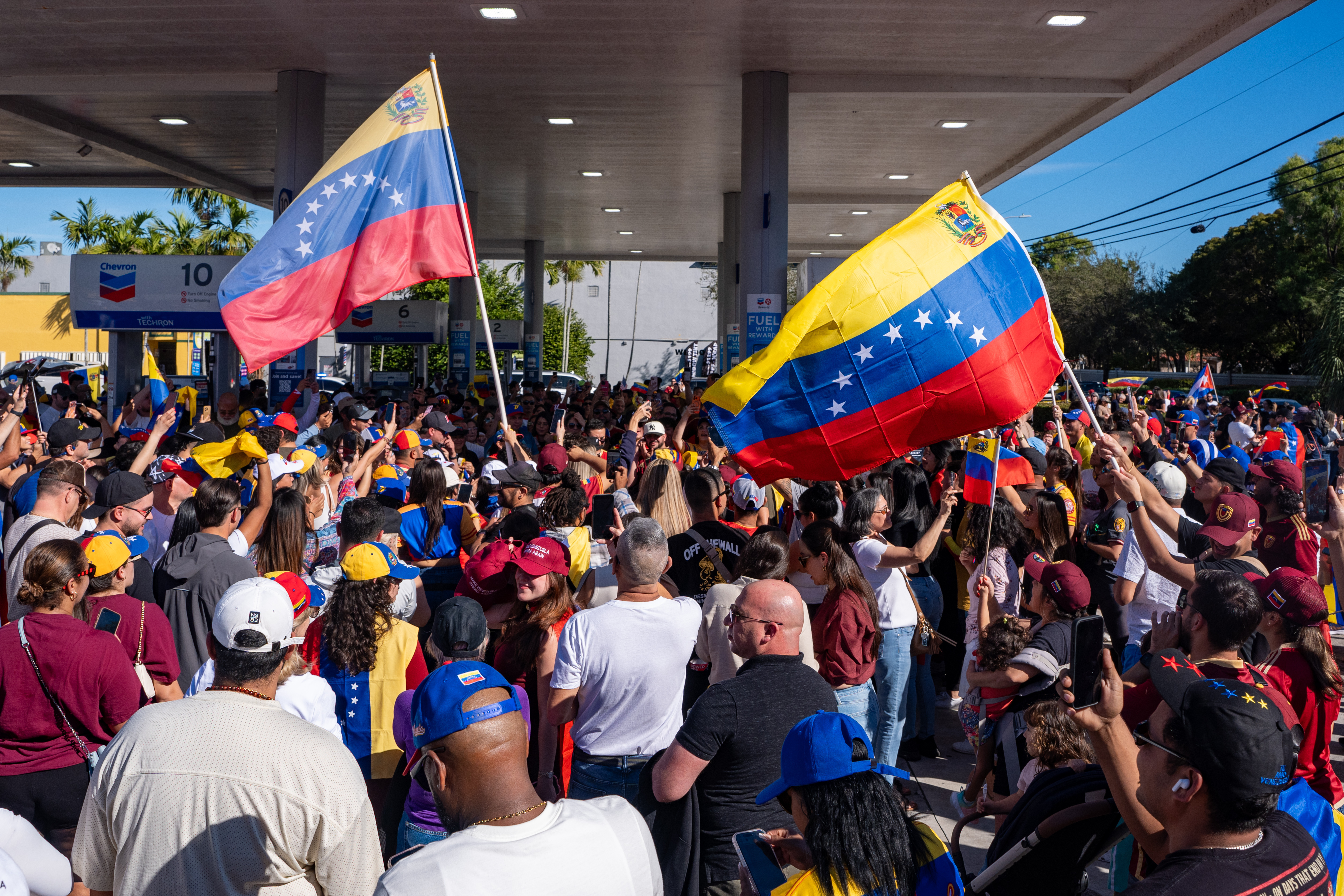 Ouster of Maduro government sparks celebrations among Venezuelans in ...