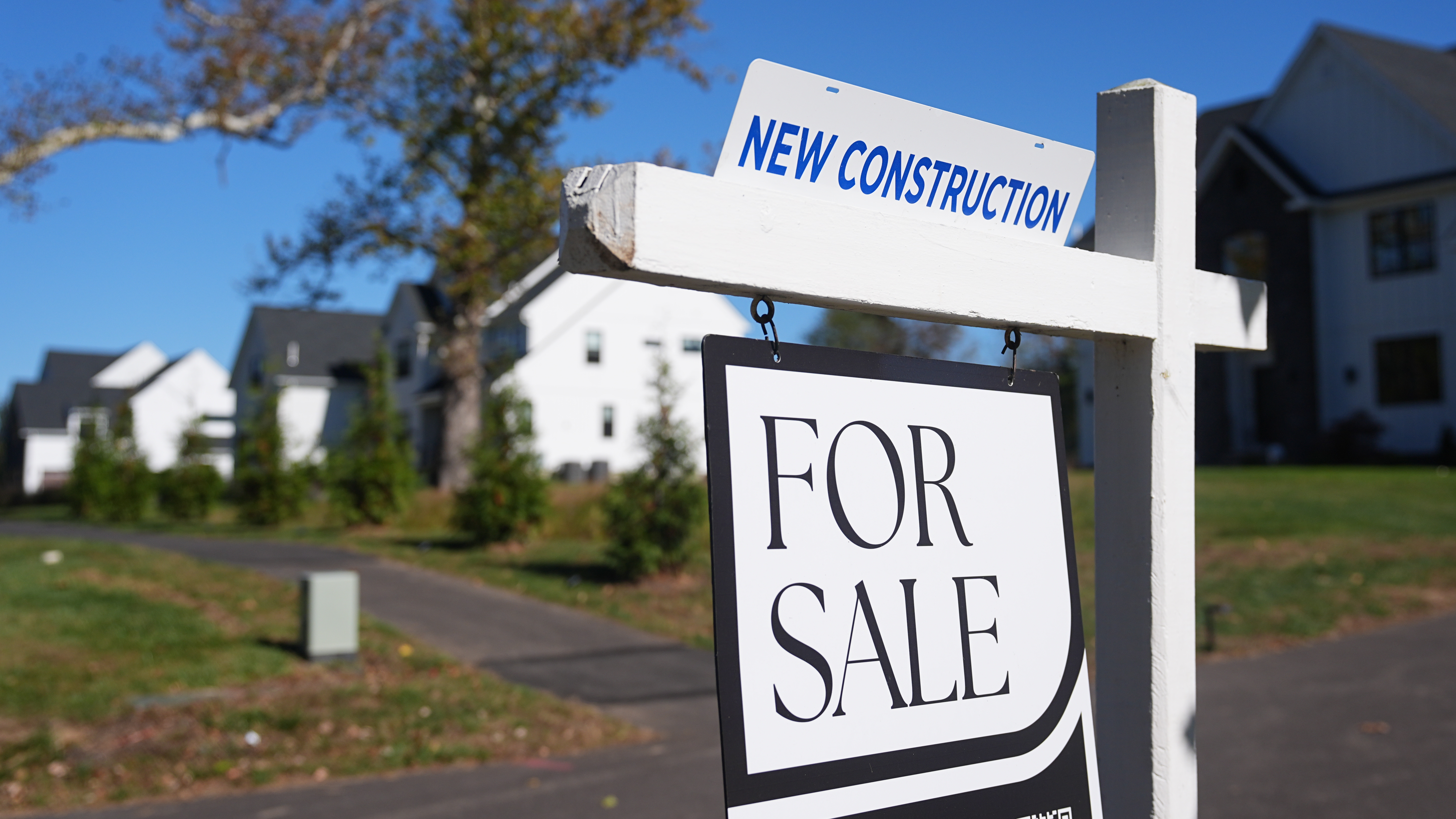 Average US long-term mortgage rate falls to the lowest level of the ...