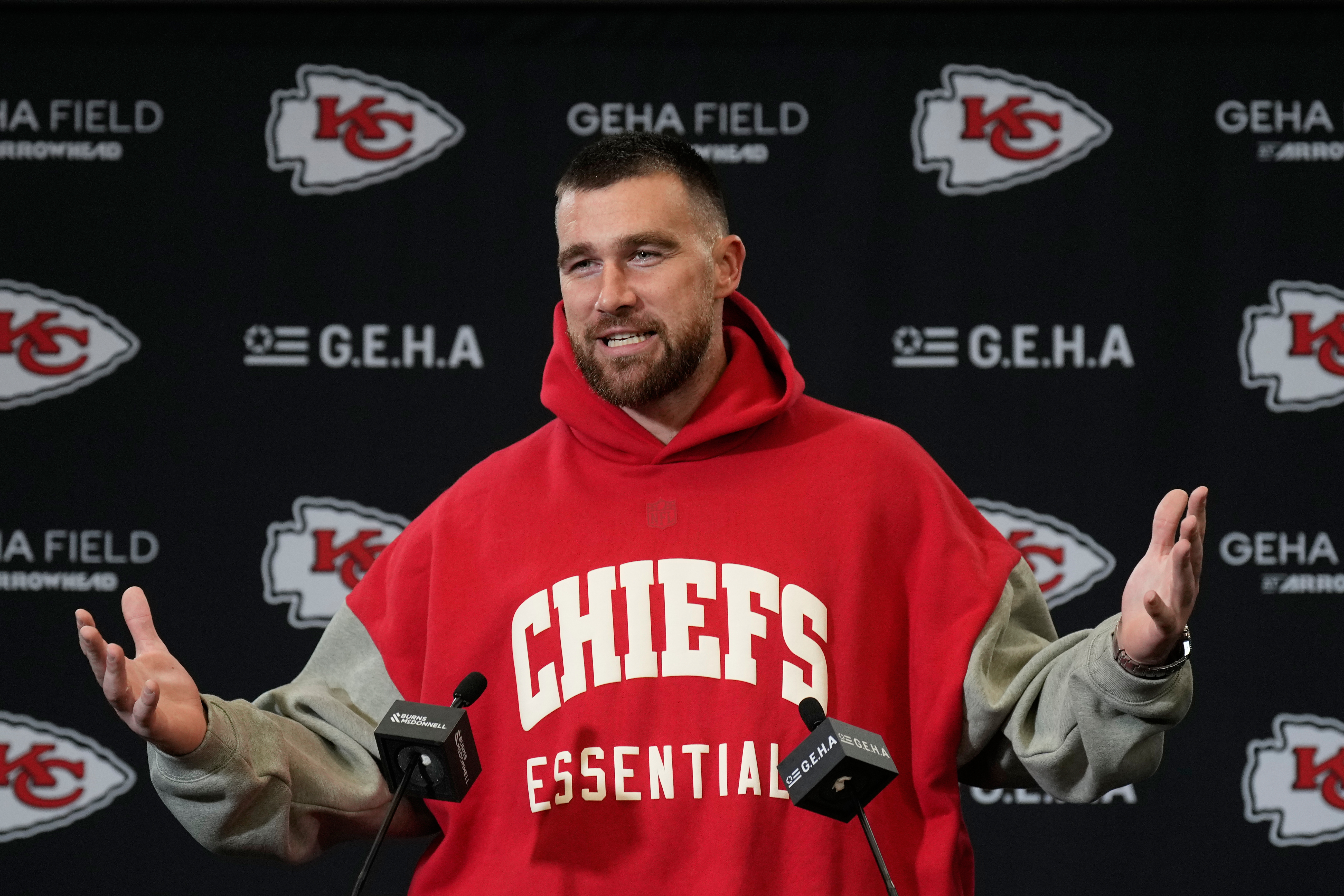 Travis Kelce's emotional night at Arrowhead Stadium may be his last ...