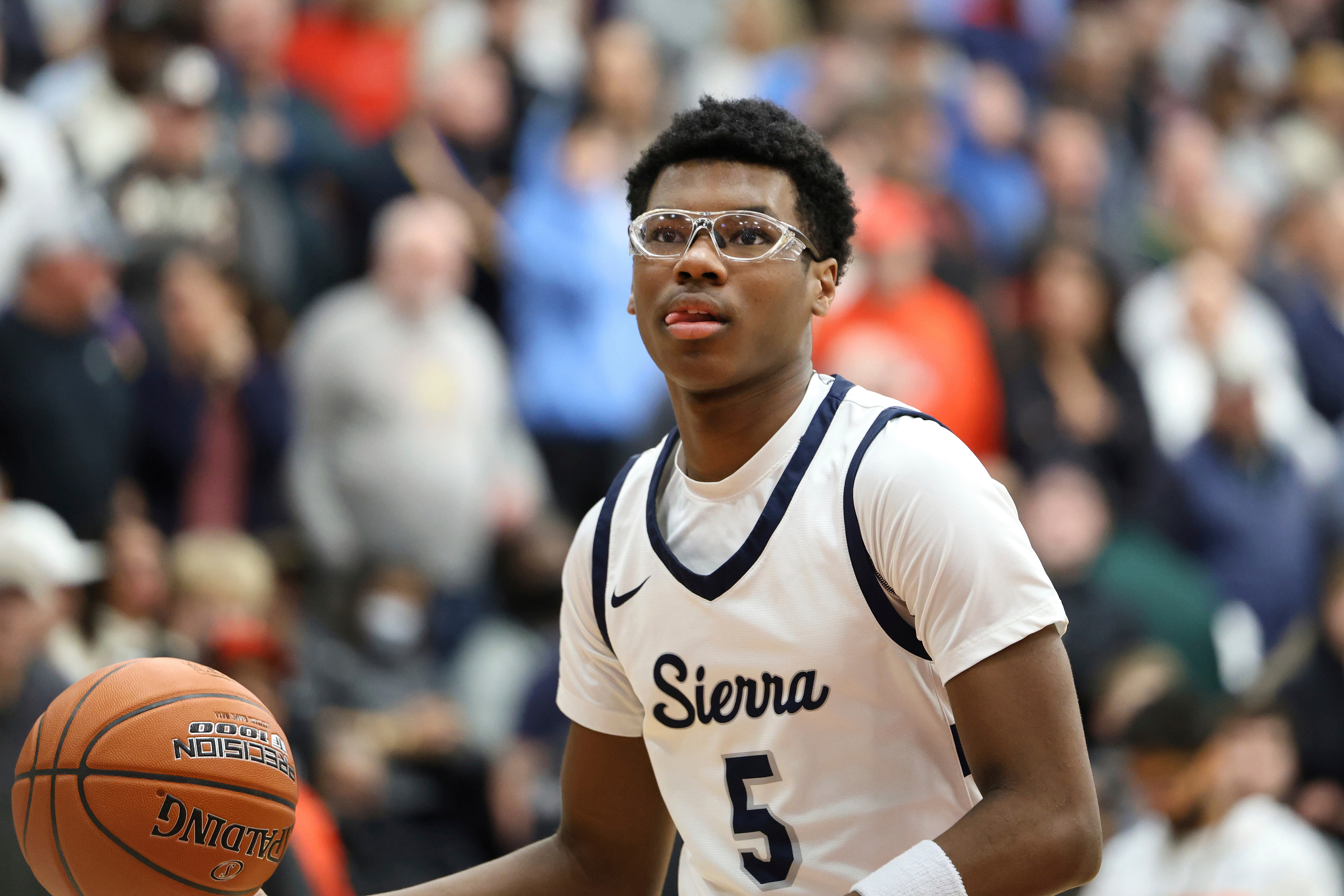Bryce James, son of NBA start LeBron James, to redshirt freshman season ...