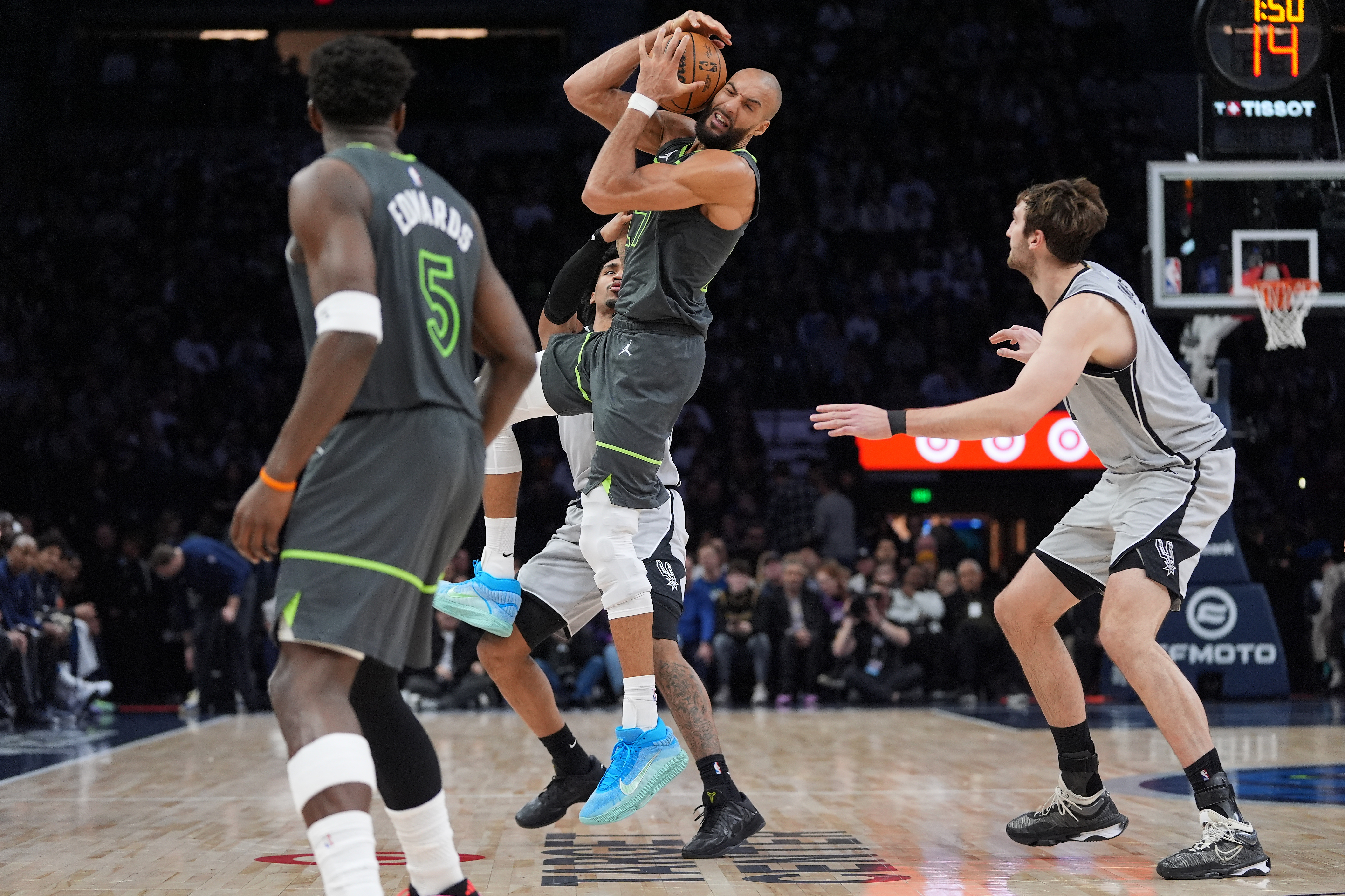 Timberwolves' Rudy Gobert will serve 1-game suspension against Bucks ...
