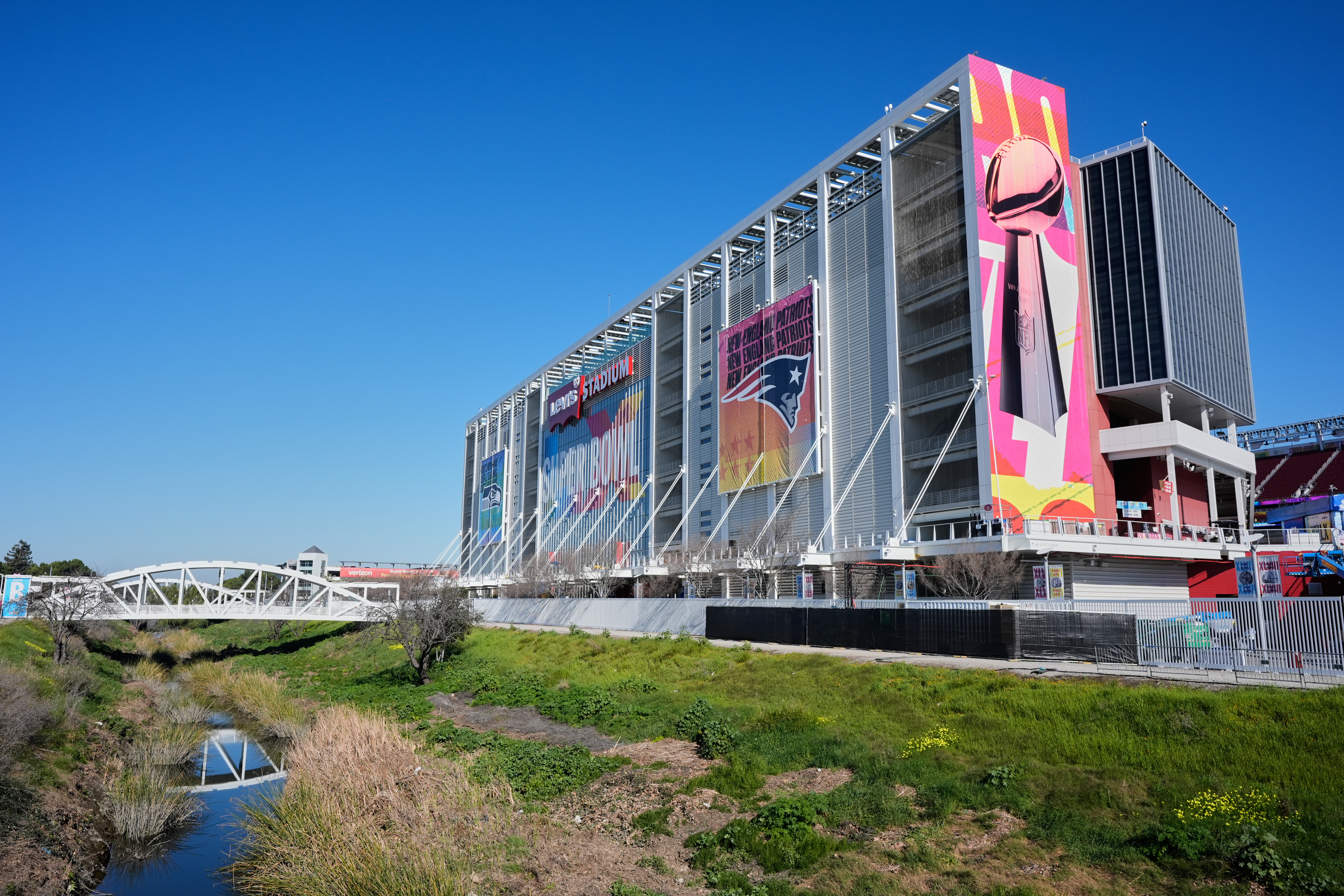 Bad Bunny to discuss Super Bowl halftime performance fresh off big ...