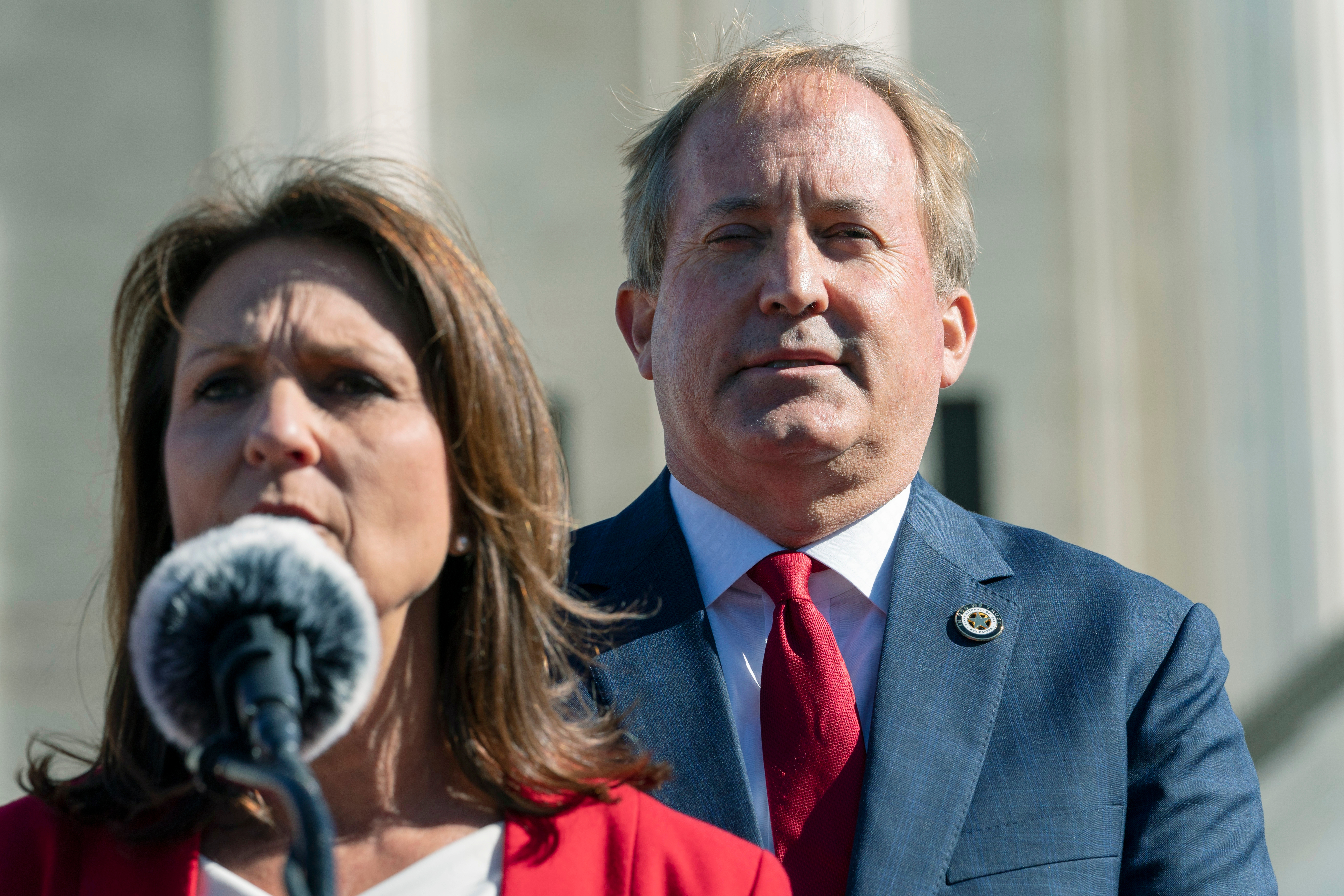 Texas judge orders Attorney General Ken Paxton's divorce records ...
