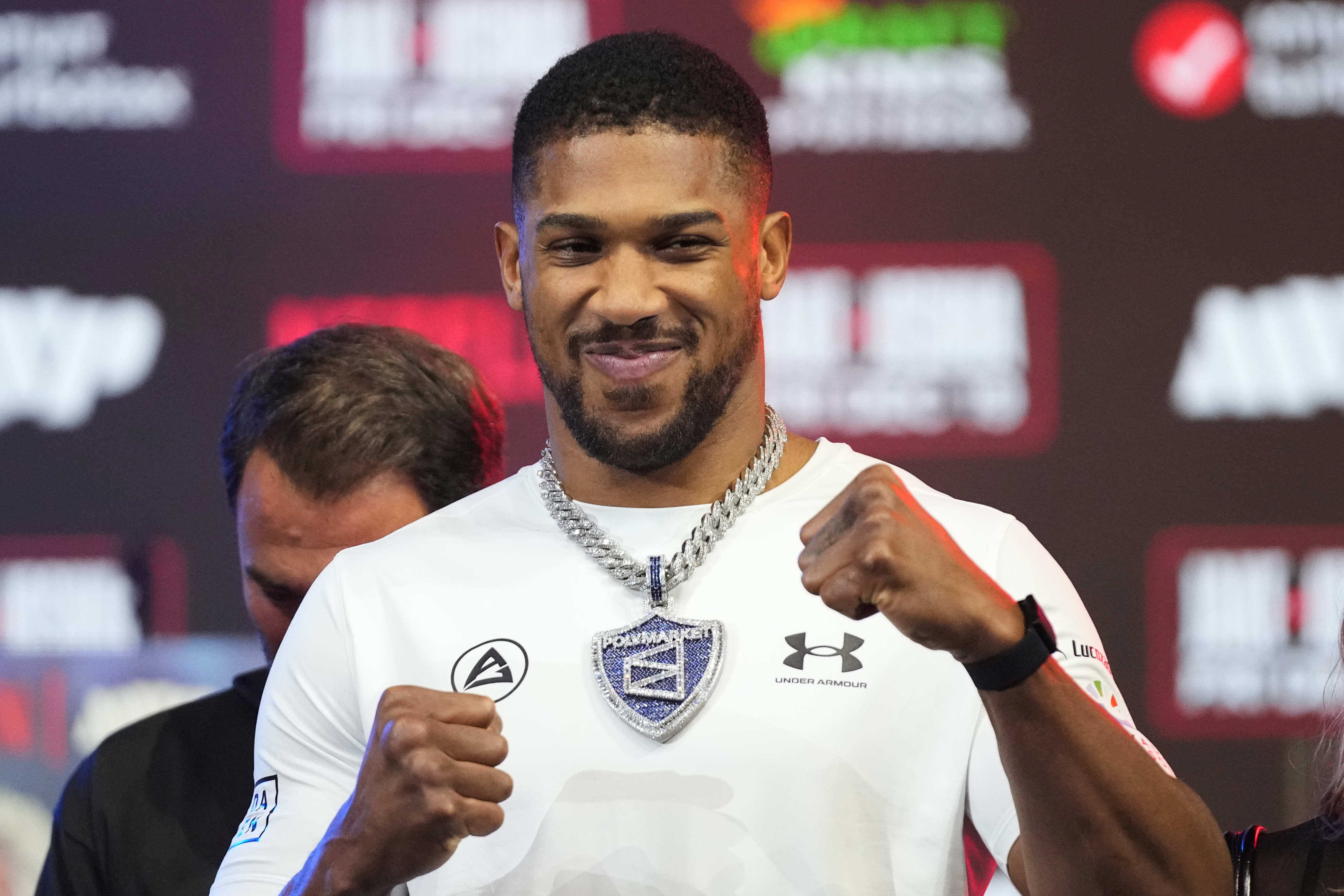 Former heavyweight champion Anthony Joshua involved in a car accident ...