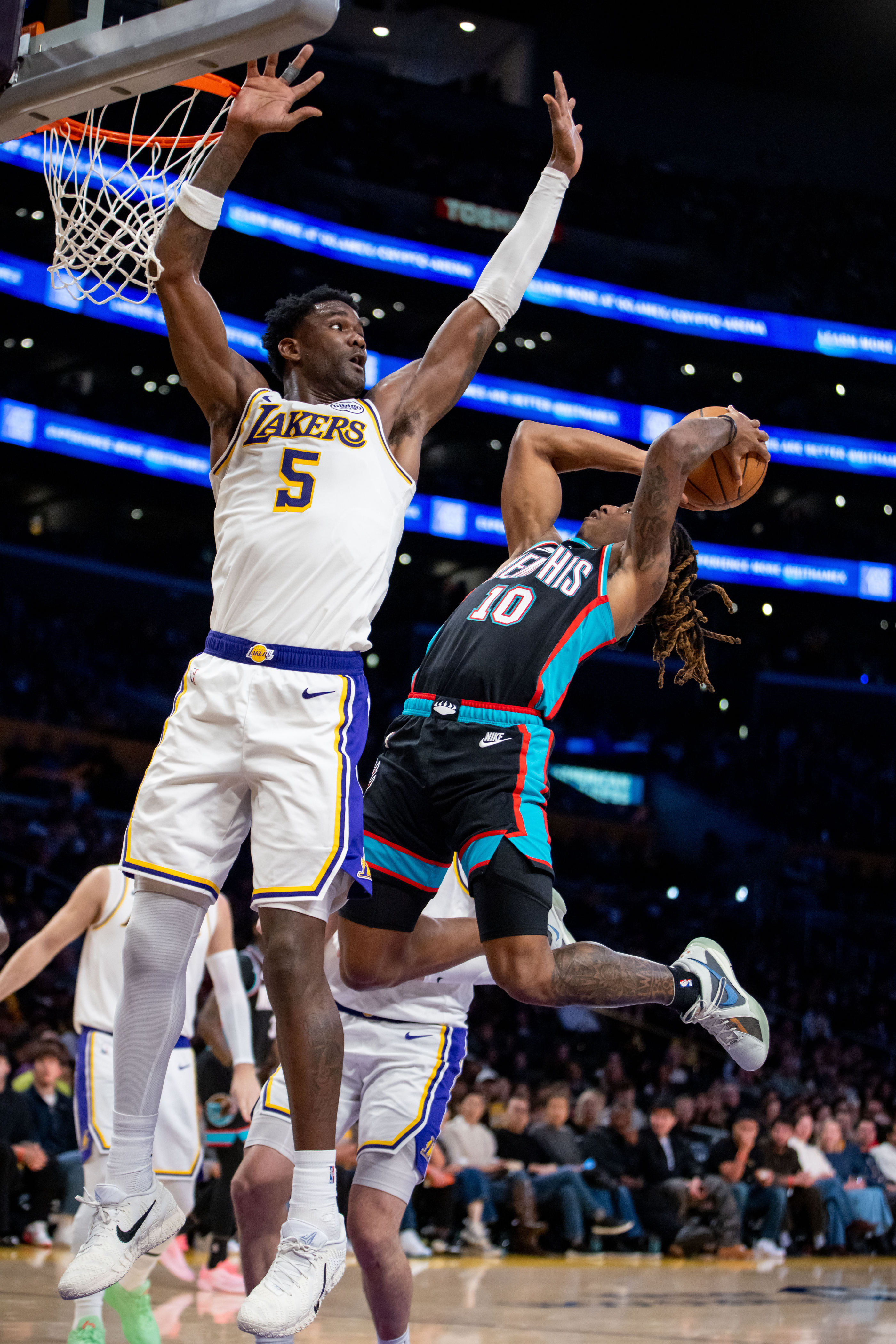 Luka Doncic scores 36 as Lakers rally past Grizzlies, 120-114 | wtol.com