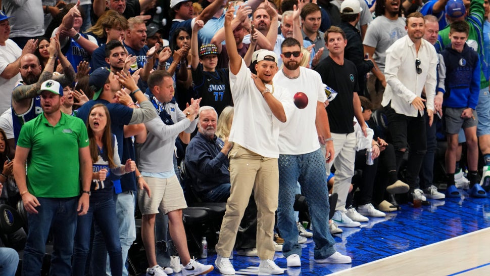 Travis Kelce Is a Good Sport as He Gets Booed at NBA Game With Patrick ...